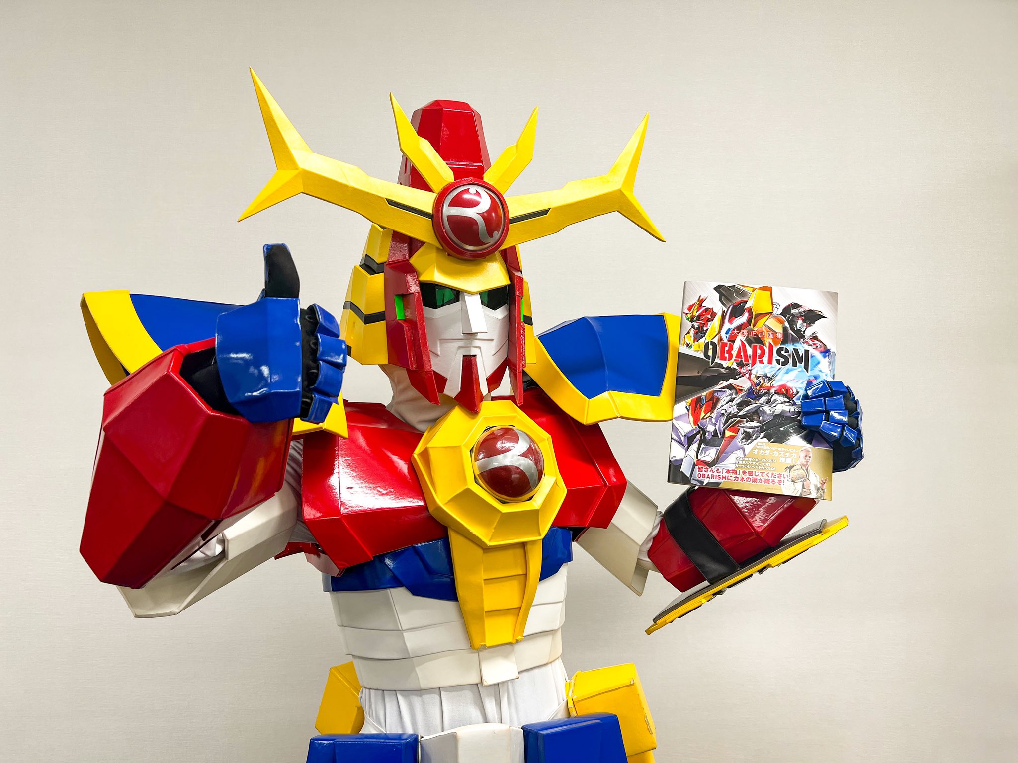 琉球銀行 on Twitter: "㊗️『OBARISM』の発売おめでとうございますでR😆🎊 どのページをめくっても、大張監督の描くカッコいいロボたちが😍 そしてそんなすごいキャラクターたちの ...