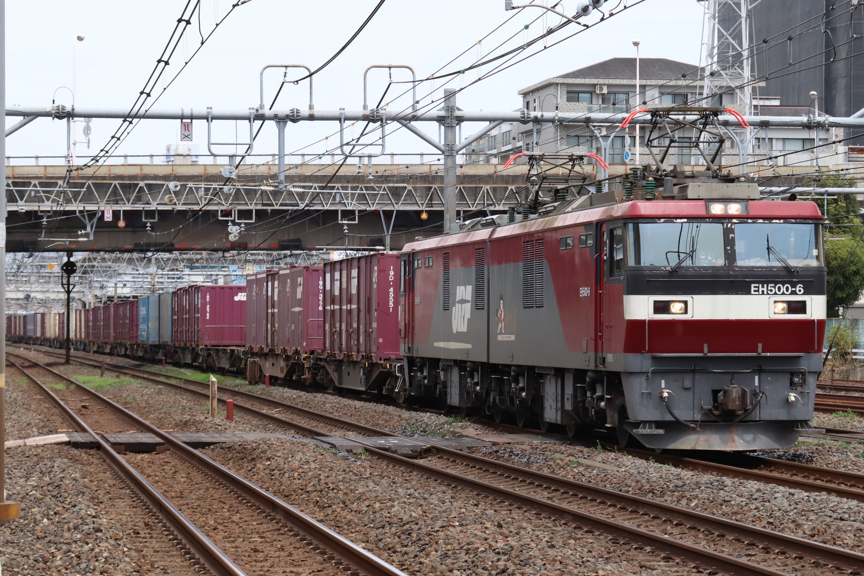 SS-20の人💮🎙️ on Twitter: "2022/4/28 4072レ EF65 2085+コキ16車 3064レ EH500-6+コキ20車 75レ EF210-901+コキ24車 ...