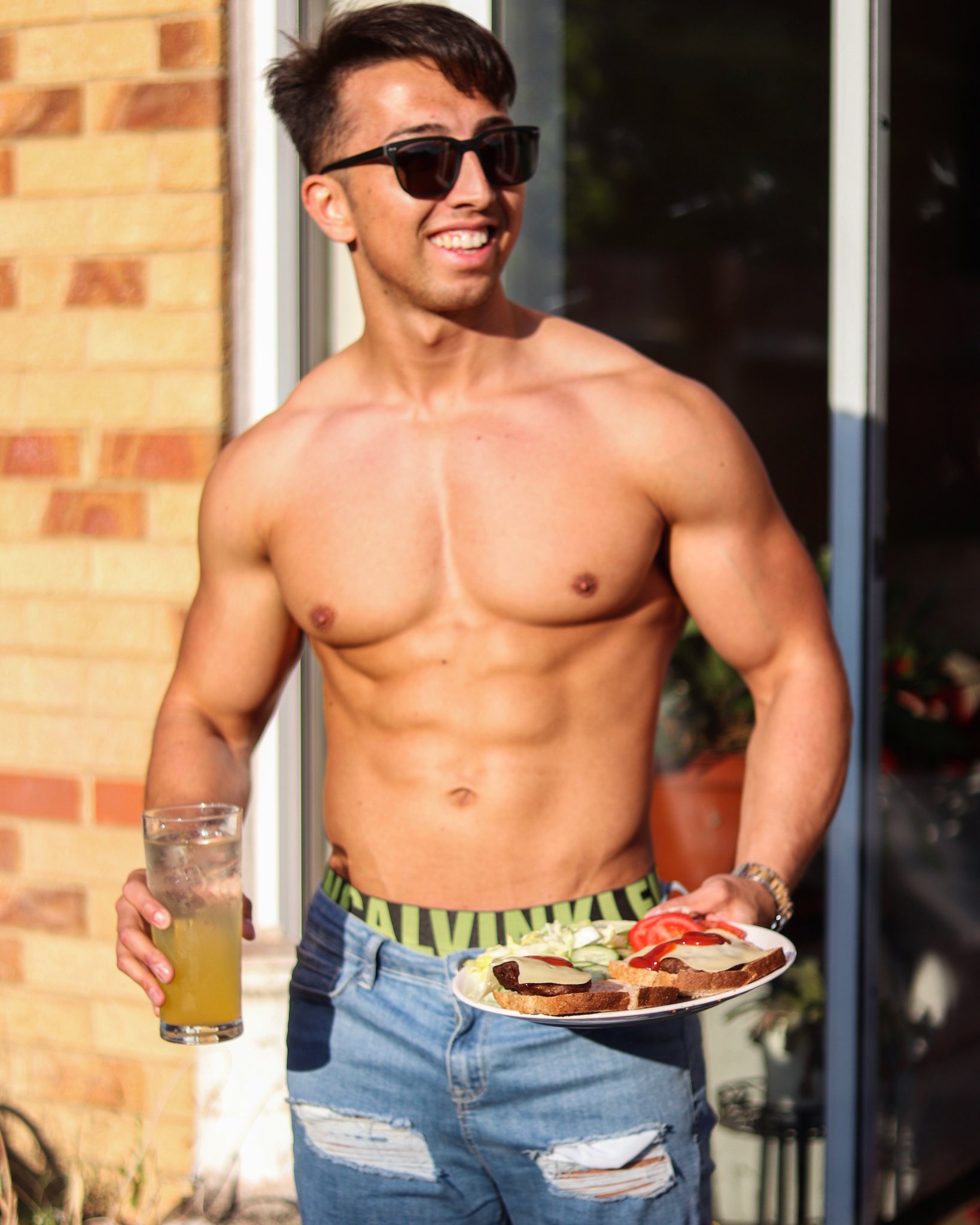 Oliver Anwar on Twitter: "Why nutrition is the SECRET to managing stress 🧵 THREAD🧵 https://t.co ...