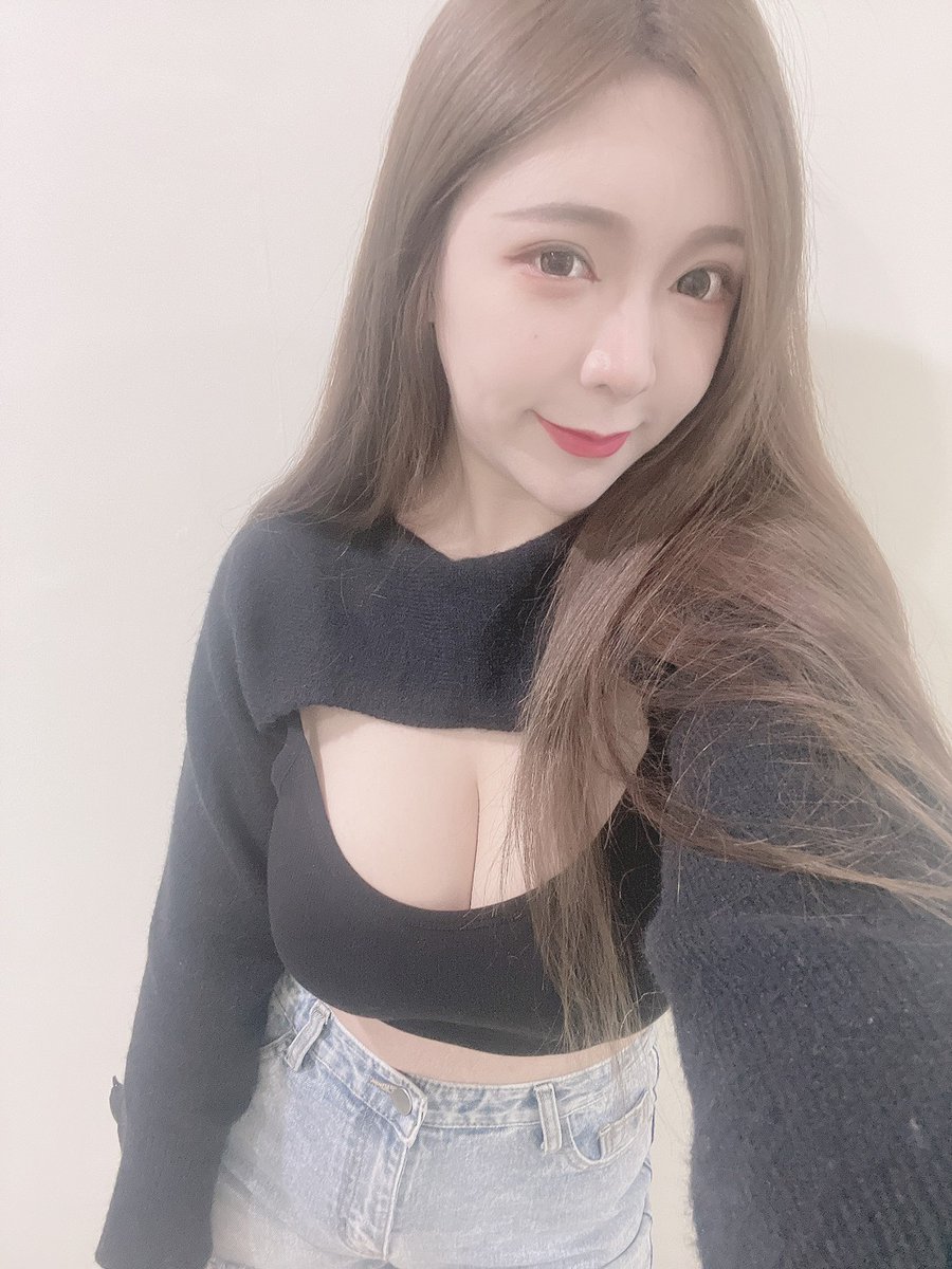 不知道做什麼的話...... 就來我懷裡聊天吧 ️ https://t.co/UAbuVC2os6 #JKFfans #JVID #JKF #JKF百大女郎 #JKF女郎 #JKFlady # ...