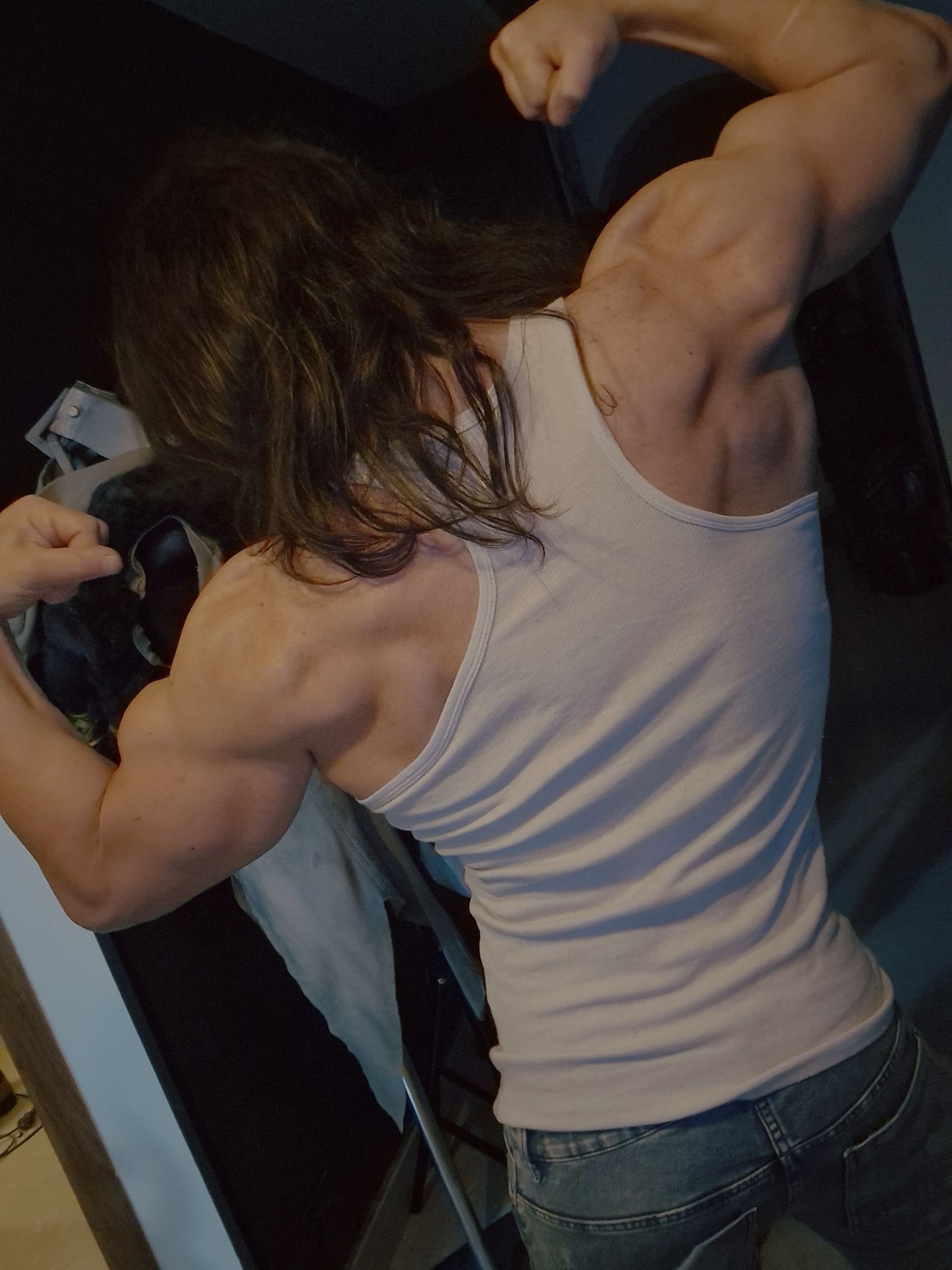 Taryn (Amon 😈) on Twitter: "B-View ️ (so much hair!!!) https://t.co ...