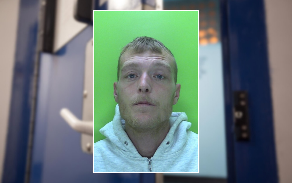 Notts Police On Twitter Jailed A Man Who Rammed Two Police Cars