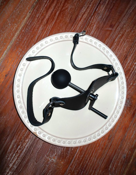 TW Pornstars - Calltheangel. Pictures and videos from Twitter. Page 4