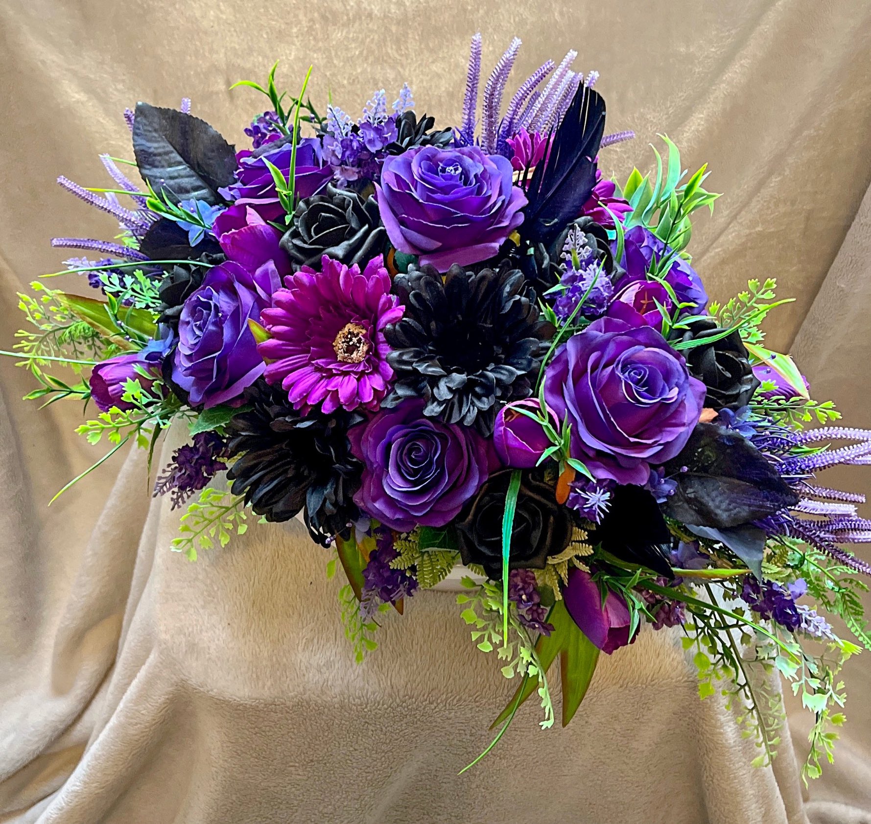 Purple And Black Wedding Table