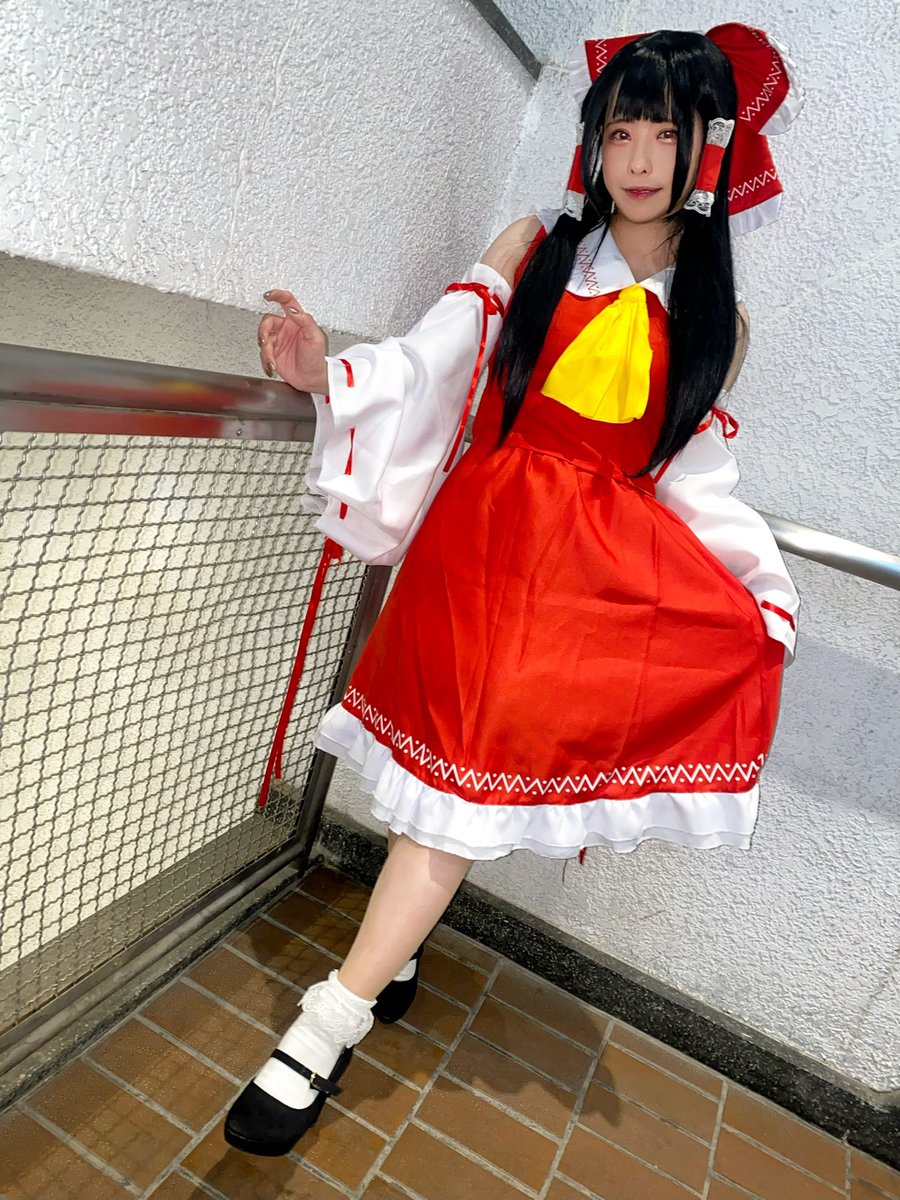 天使来夢最果て On Twitter 昨年のインターネット老人会は霊夢をやりました霊夢はめちゃくちゃ盛れて嬉しかったです