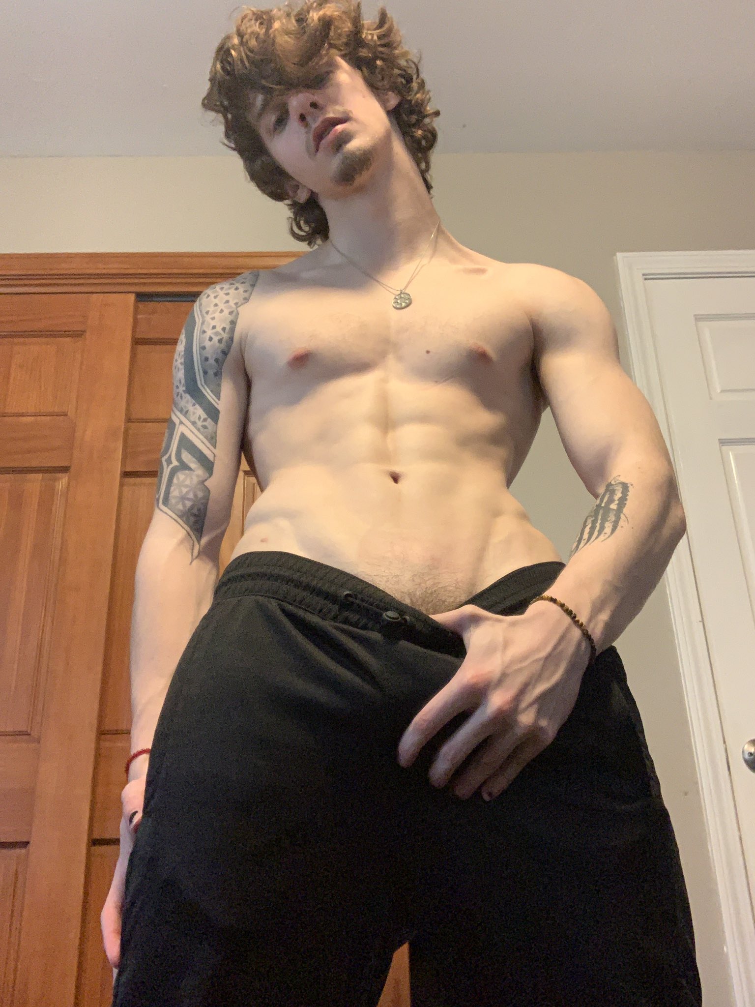 switchy on Twitter: "https://t.co/qOjWONVWAw https://t.co/S6JpIs42L7" / Twitter