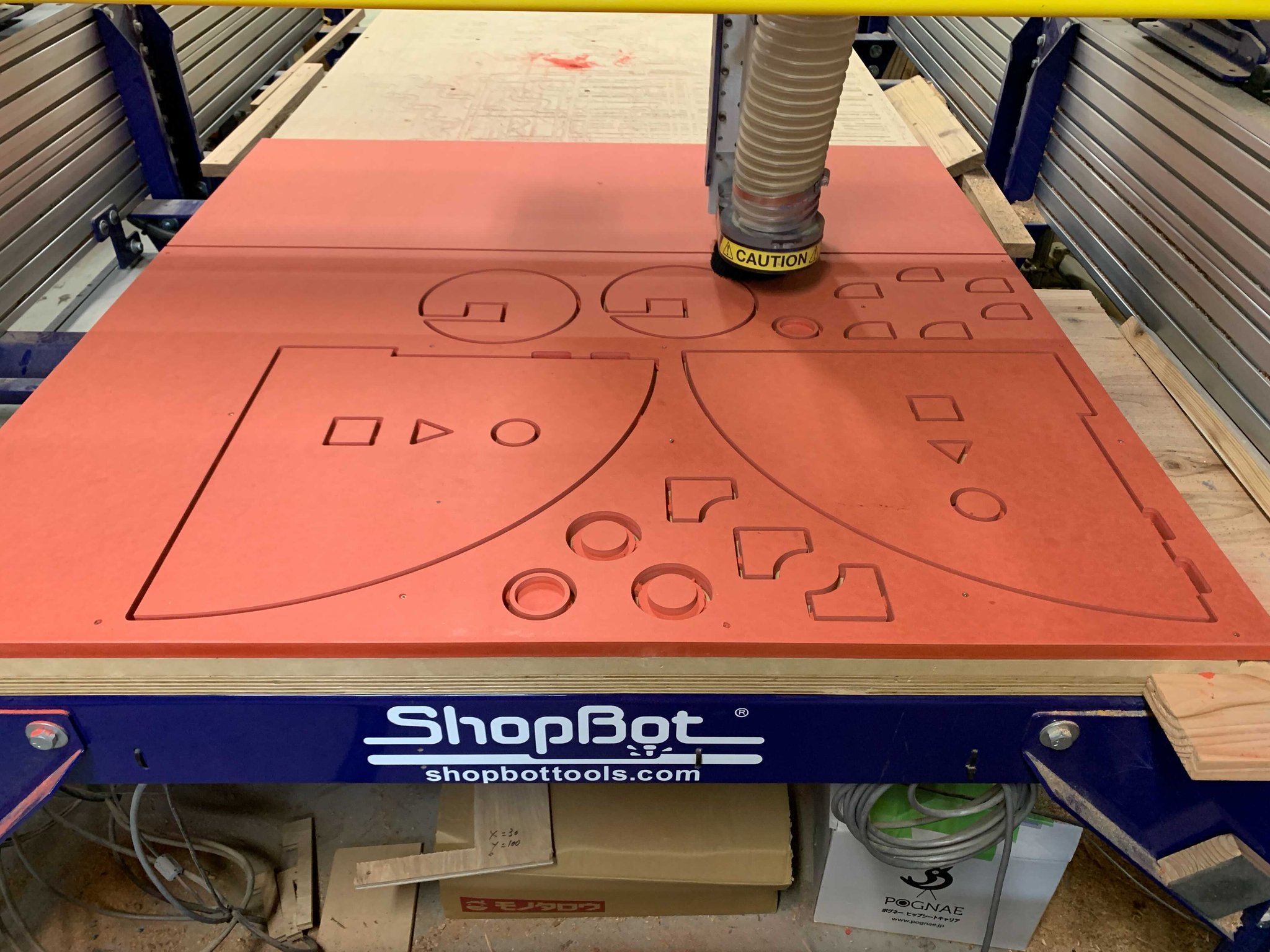 EMARF@~5/14｜EMARF COLOR THINGS展開催中🎨 on Twitter: "📢EMARF COLOR THINGS展は5/7(土)から！ カラーMDFは切削風景も華やか ...