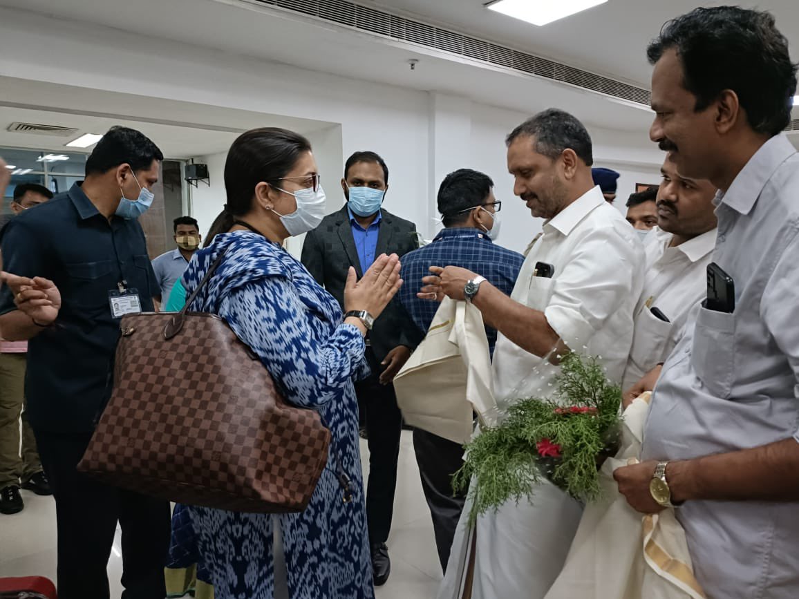 K Surendran on Twitter: "Received hon'ble Union Minister @smritiirani Ji at Kozhikode airport ...
