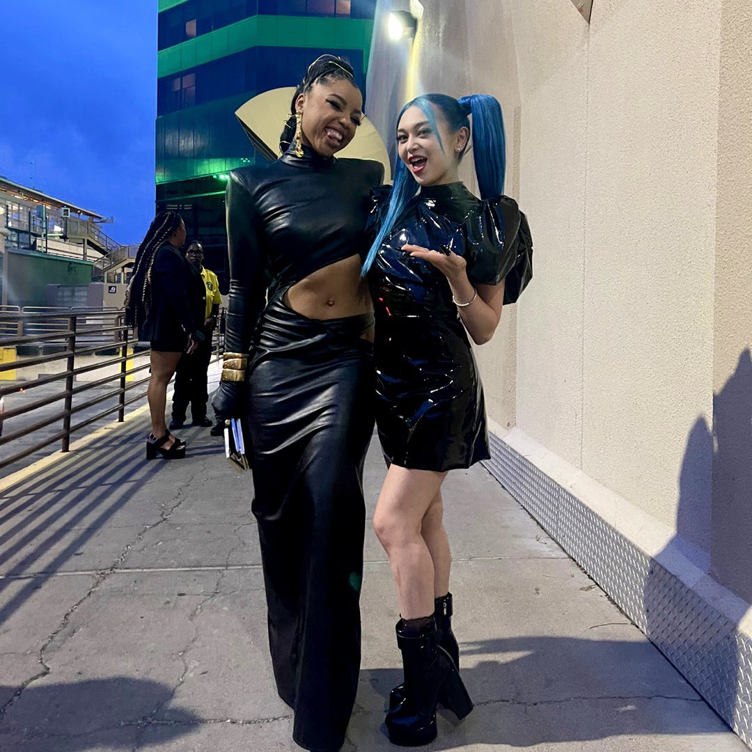 AleXa ️👑 on Twitter: "THE GORGEOUS MISS @ChloeBailey 😭🙏🏻 you are an inspiration & an ICON 💙🔥 ...