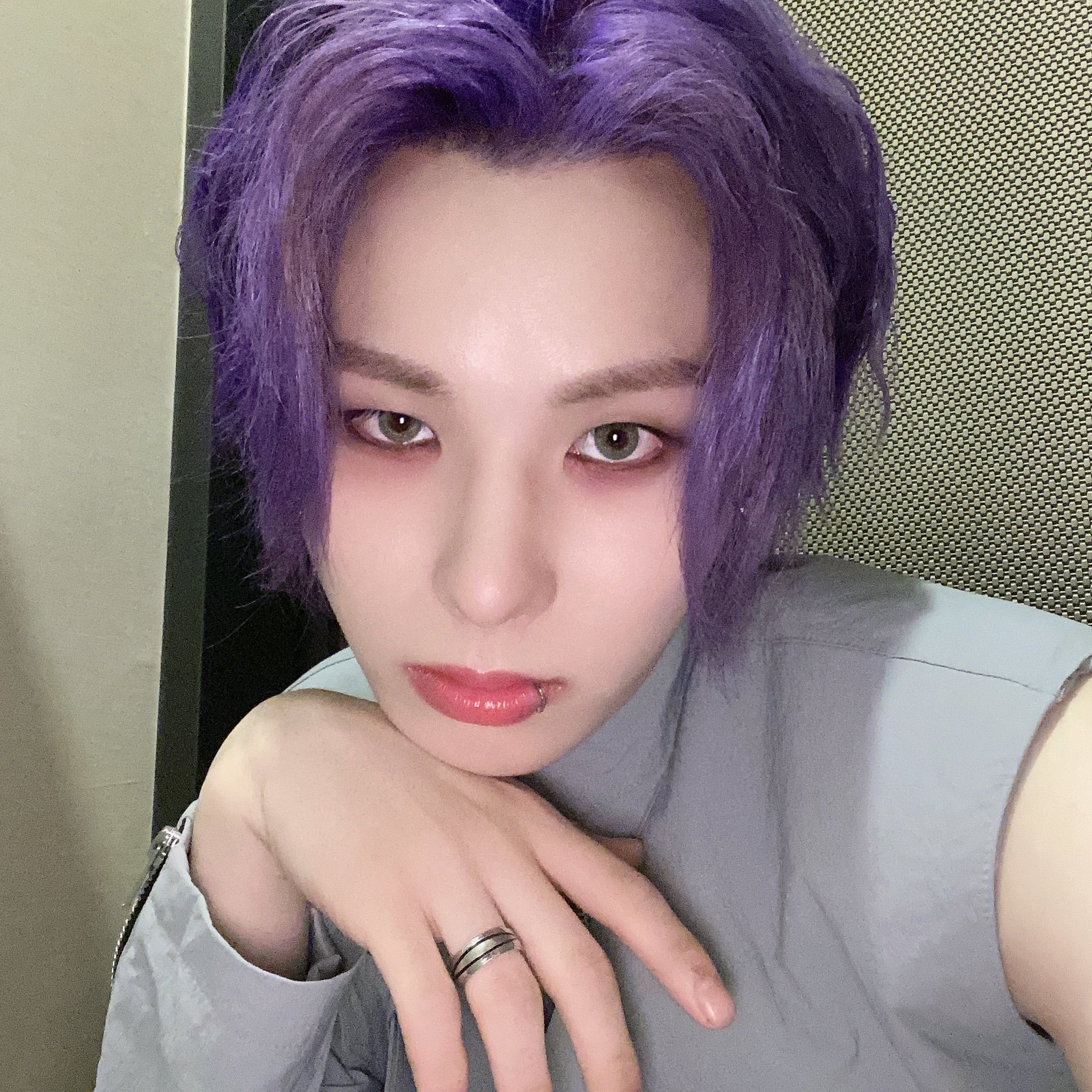 E'LAST(엘라스트) on Twitter: "오늘 심플리 많관부! 그리고 내일 더쇼까지 많이 봐주세요 💟 #ELAST #엘라스트 #wonhyuk #원혁 https://t ...