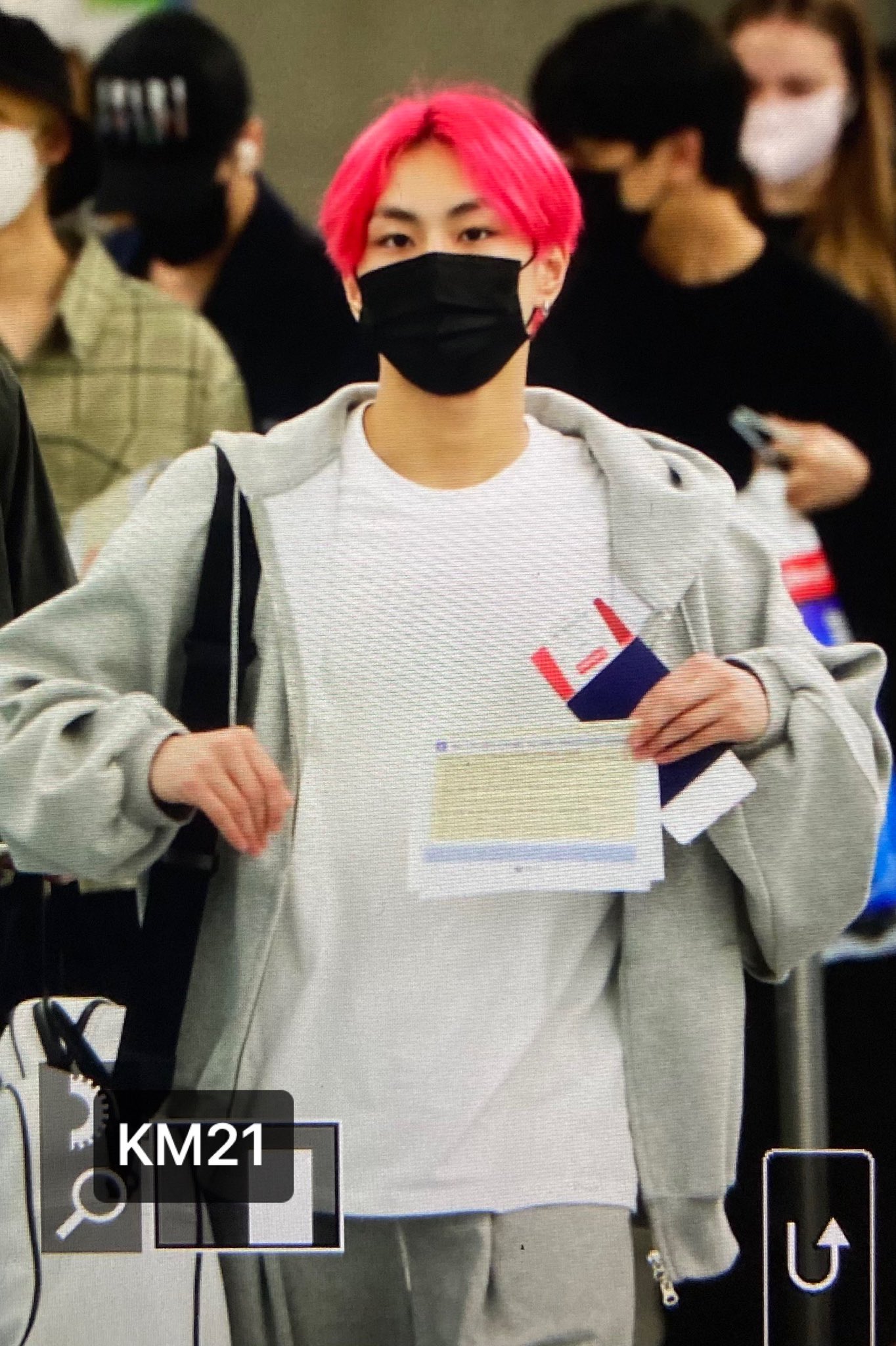 ENHYPEN FANSITE on Twitter: "[PREVIEW] 220516 Jungwon – ICN Incheon Airport (Arrival) cr ...