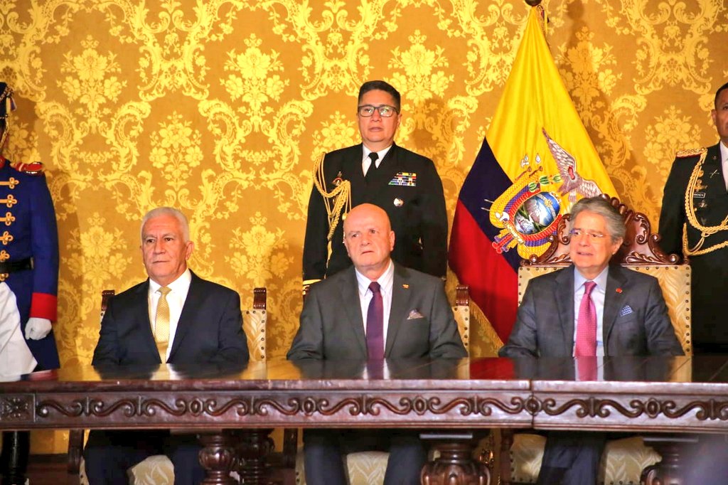 Ministerio de Defensa Nacional del Ecuador on Twitter: "#Quito | El presidente Constitucional de ...