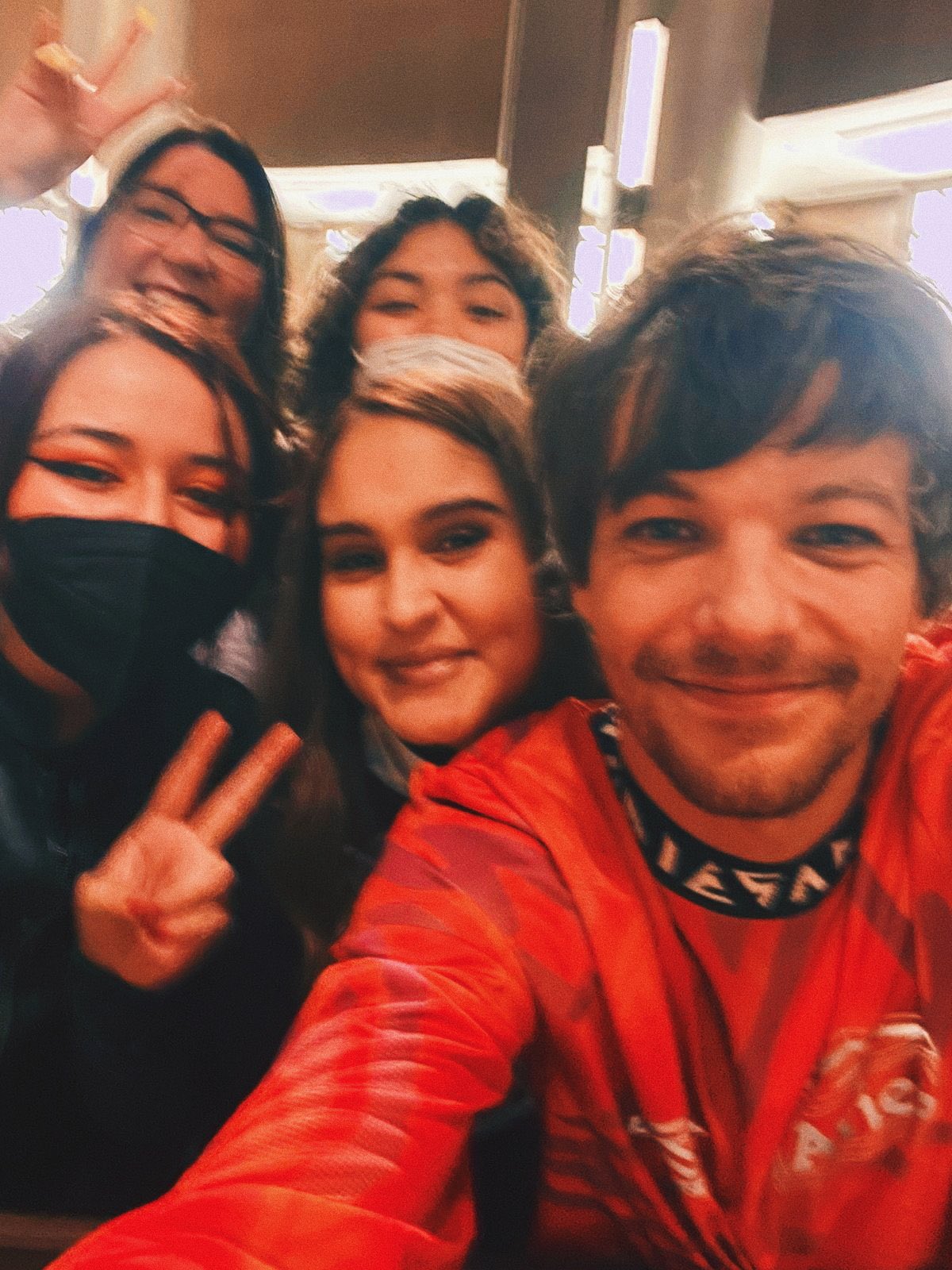 Louis Tomlinson Chile 🇨🇱 On Twitter 📸 ¡selfies Que Louis Se Tomó Con