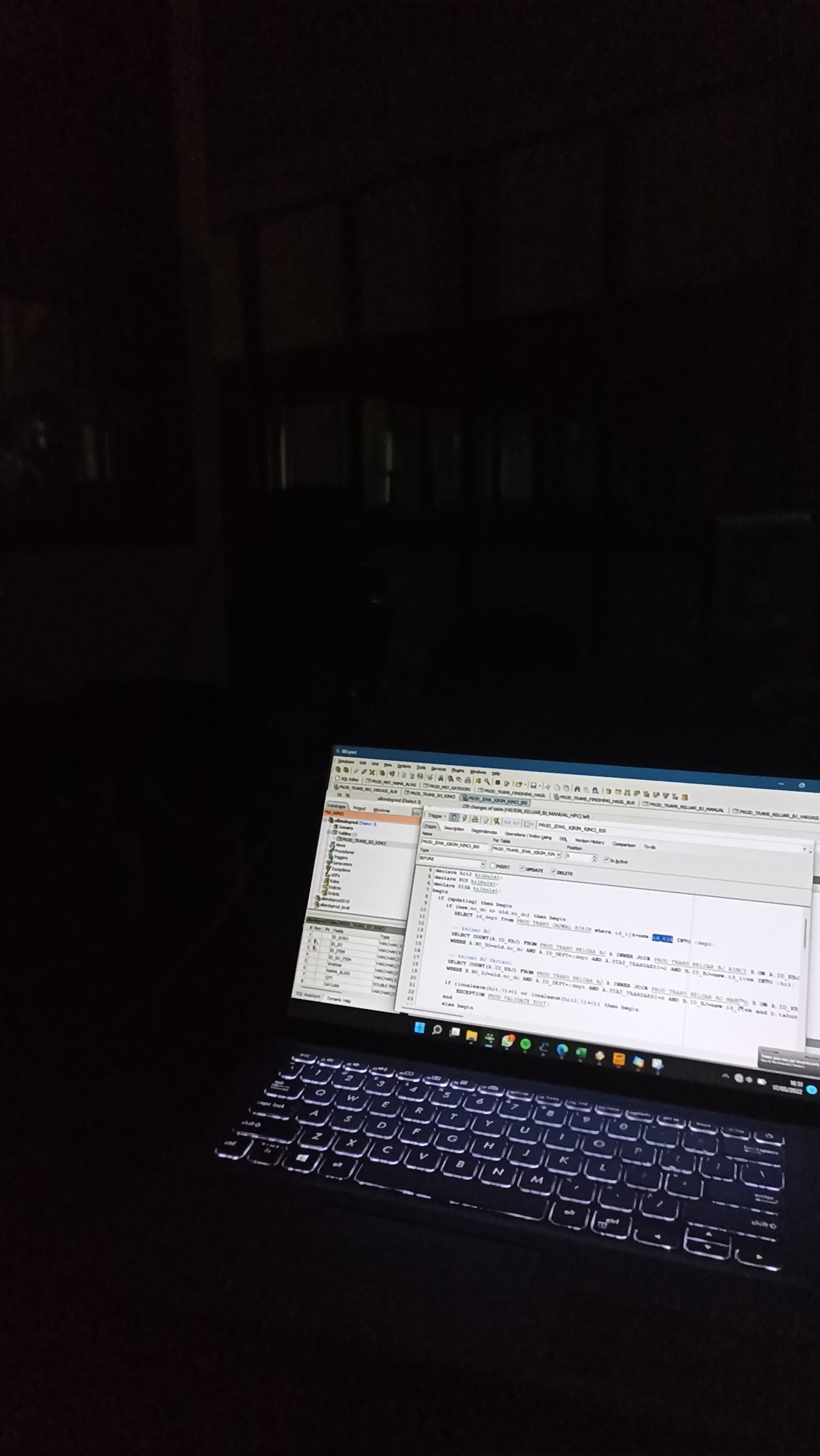 on Twitter: "Mati lampu, mau pulang tapi ujannya deres🥲 https://t.co/SxCfJIiaWz" / Twitter