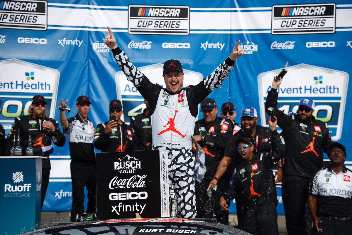 [Stern] .@FS1 got a 1.43 rating and 2.337 million viewers for Sunday's ...