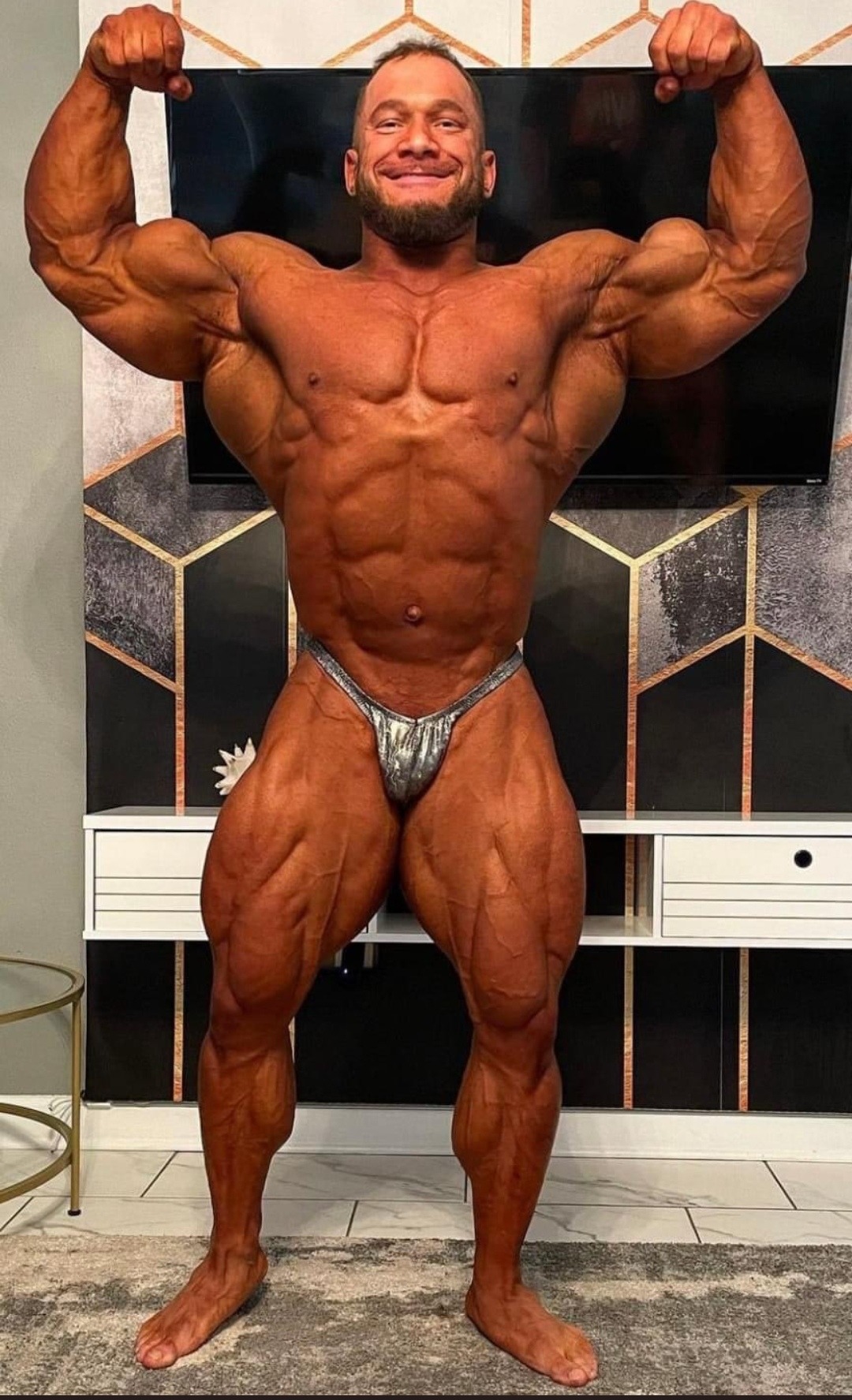 MuscleColtStar (MCS) 43K ️ Thanks on Twitter: "Hunter massive muscle 😍 ️ https://t.co/tFwYH8GPKK ...