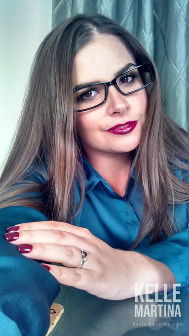 TW Pornstars - Miss Kelle Martina. Pictures and videos from Twitter.