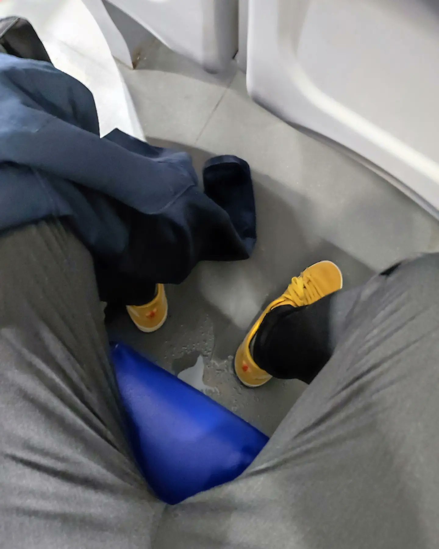 Kissbg On Twitter Ive Baddly Wetted Myself On The Train 🚉 On The