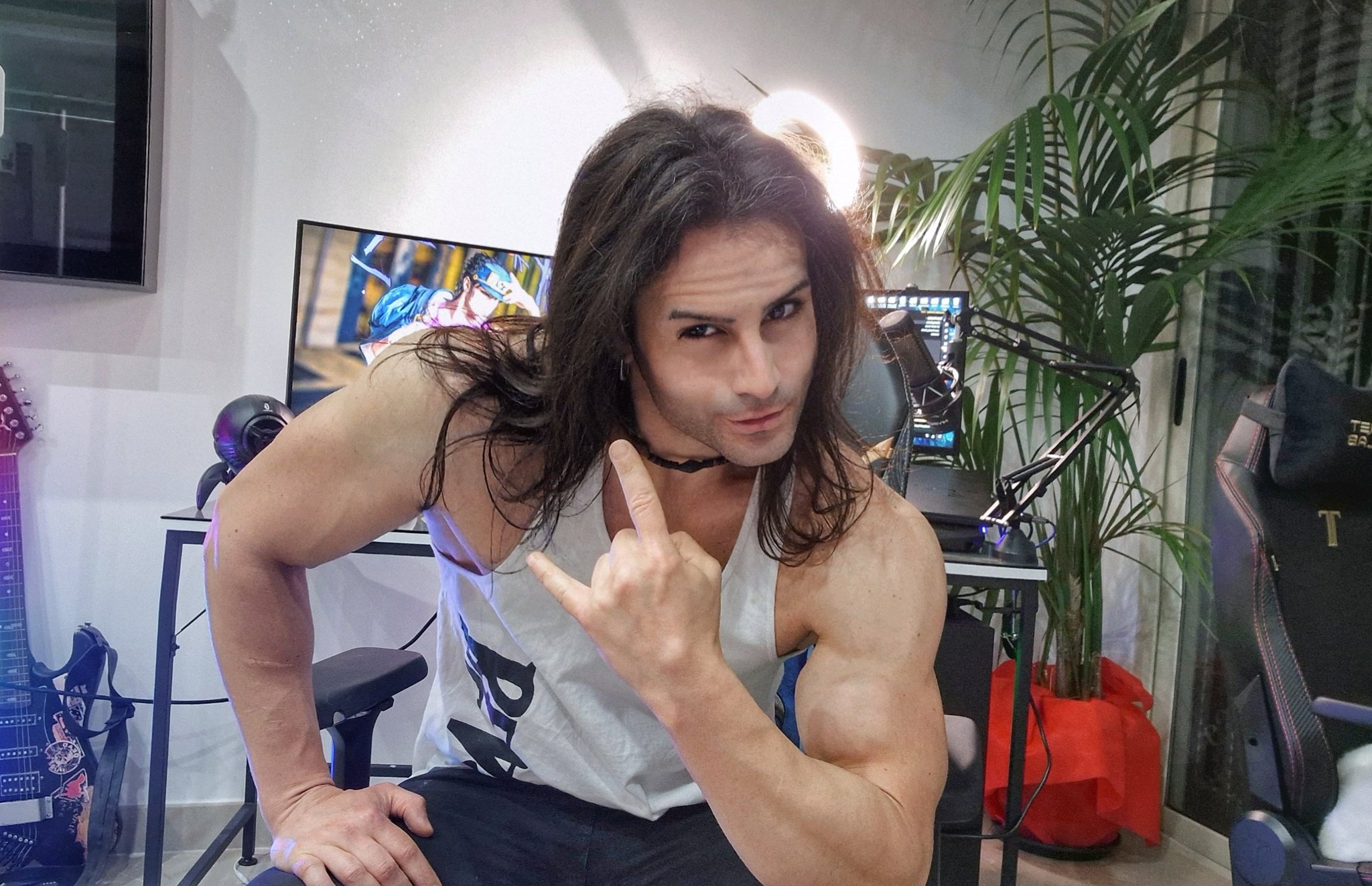 Taryn (Amon 😈) on Twitter: "Oya oya! I'm LIVE ️ on Twitch Let's have some time together 😁 https ...