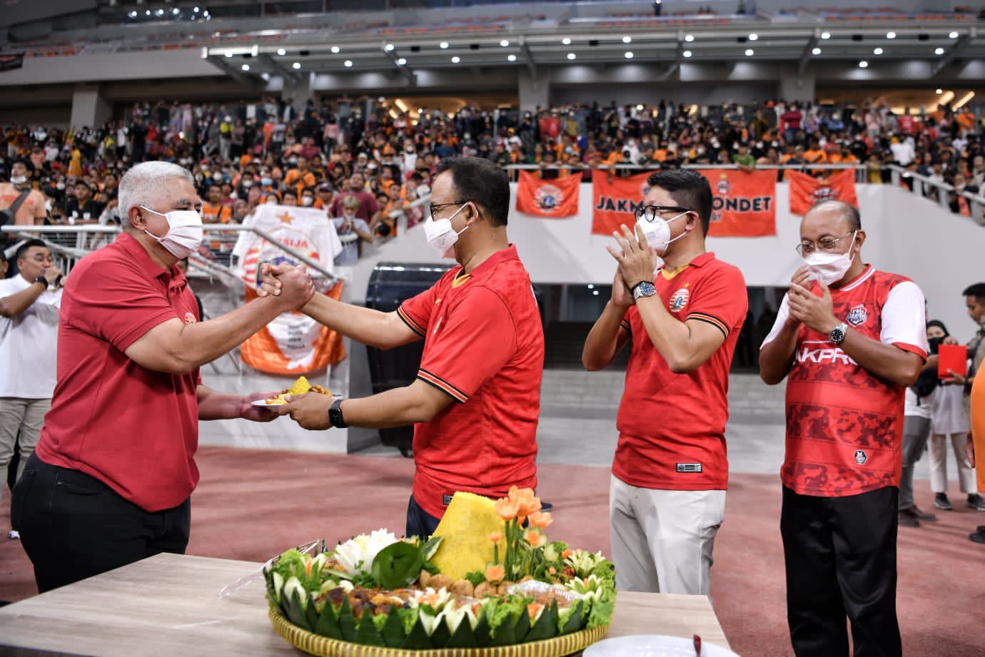Anies Rasyid Baswedan | #LebarandiJakarta on Twitter: "Terima kasih untuk kejutan di lapangan ...