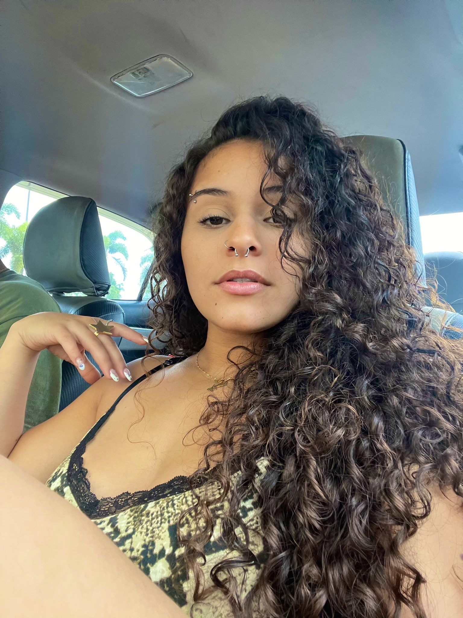 Ryn🦋 on Twitter: "solo mírame con esos ojitos lindos https://t.co/Y657XHlPTP" / Twitter