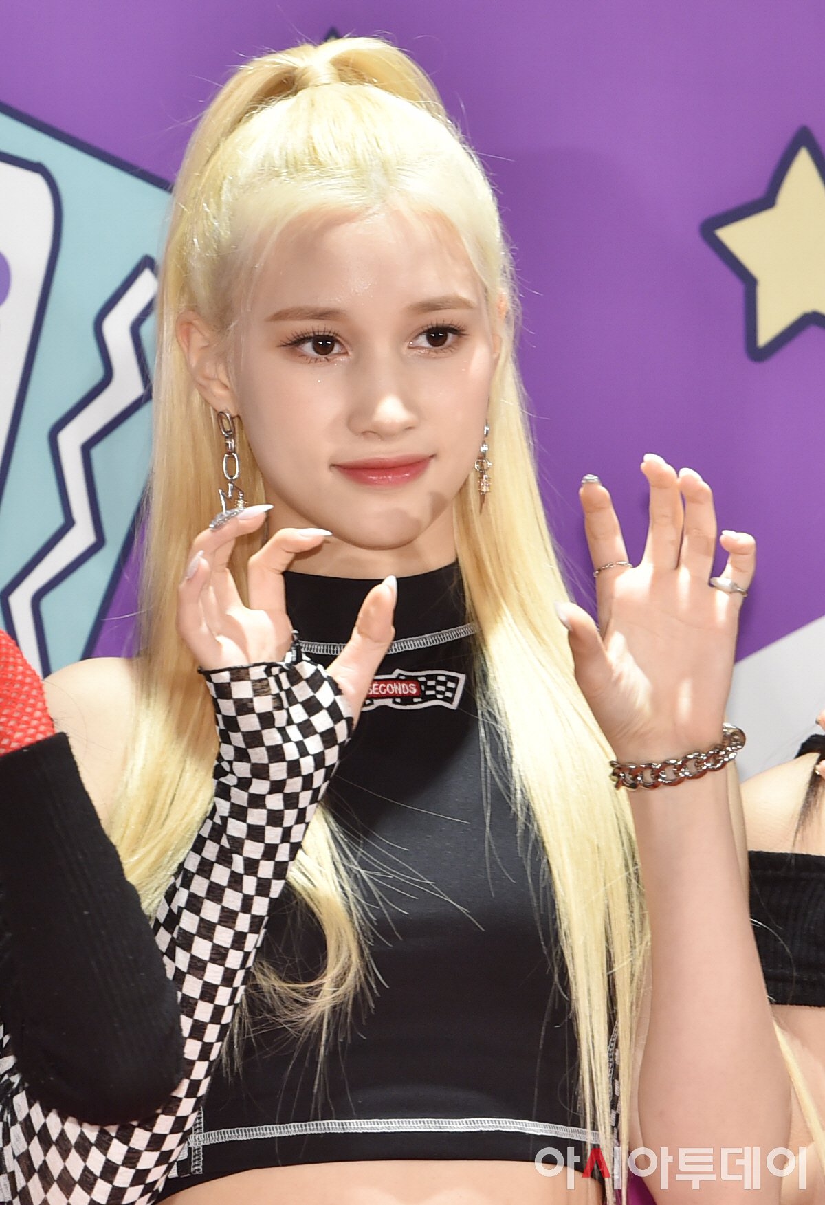 bahiyyih files on Twitter: "#huening_bahiyyih #휴닝바히에 https://t.co/qcSnDTwgXX" / Twitter