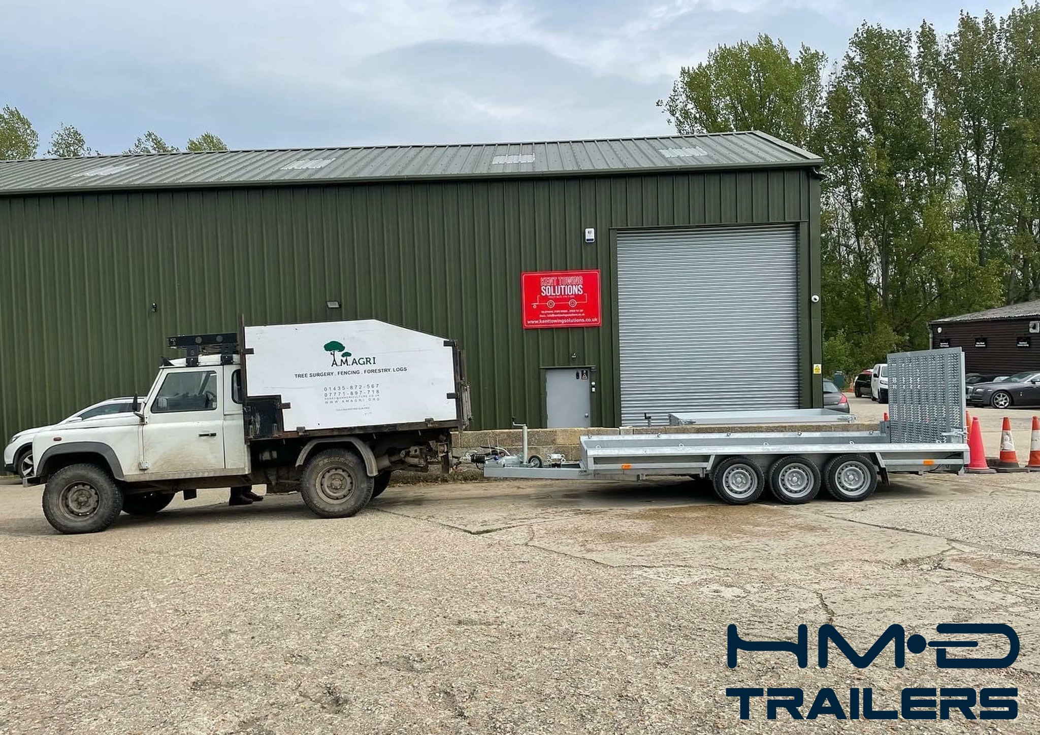 HMD TRAILERS on Twitter: "Here is a photo of one happy customer collecting their HM-D Plant ...