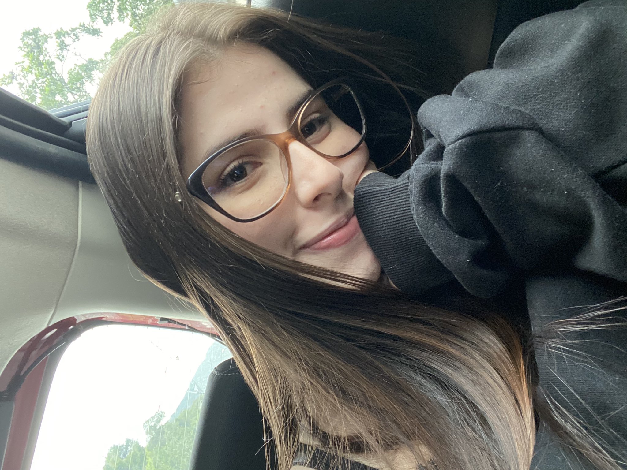 Mishell🏃🏻‍♀️ on Twitter: "Regálenme un saquito que no tenga motas xfa https://t.co/DpQxp2WUJk ...