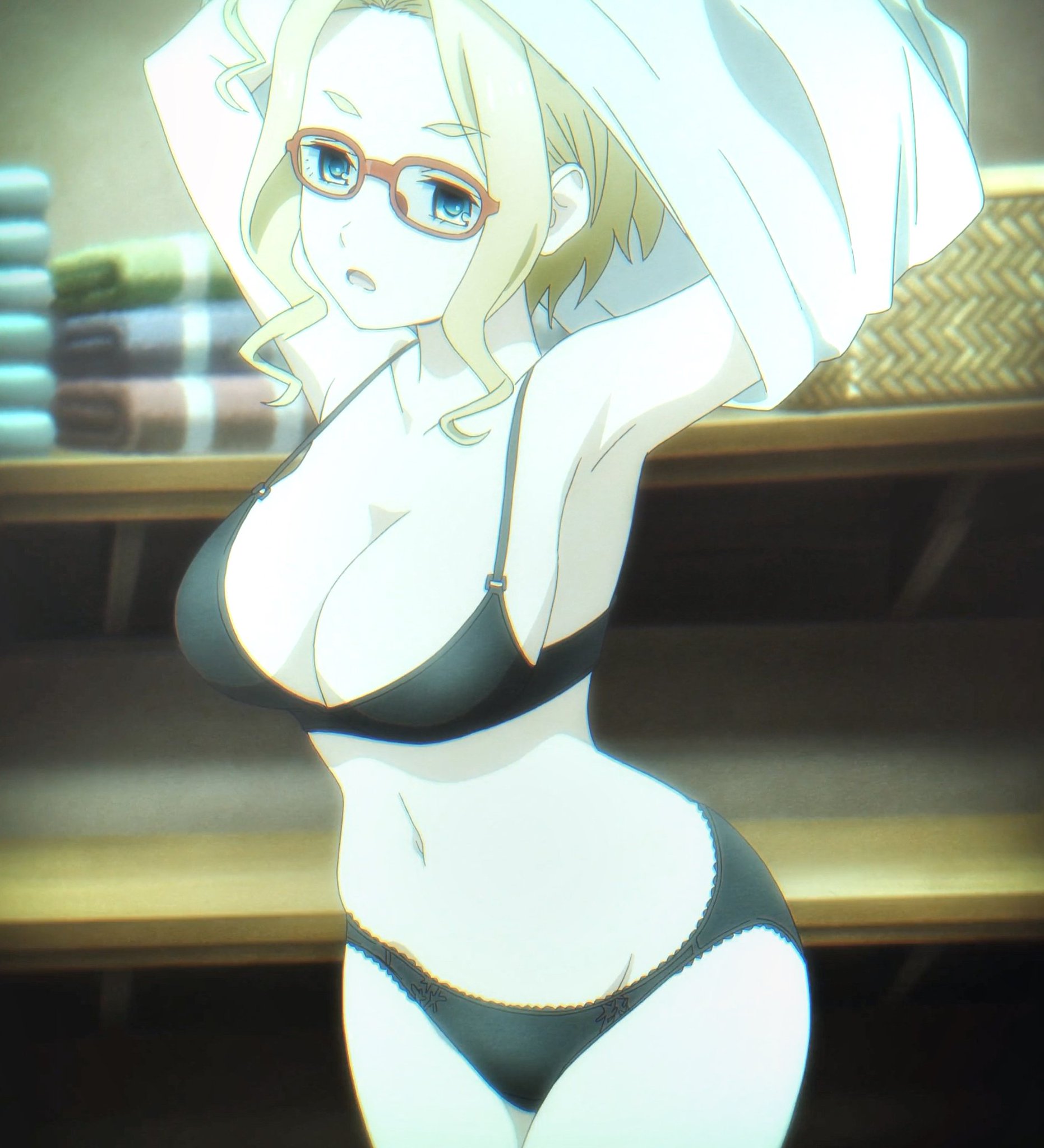 Dailyfanservice on Twitter: "It's #sexysunday! Val x Love. https://t.co ...