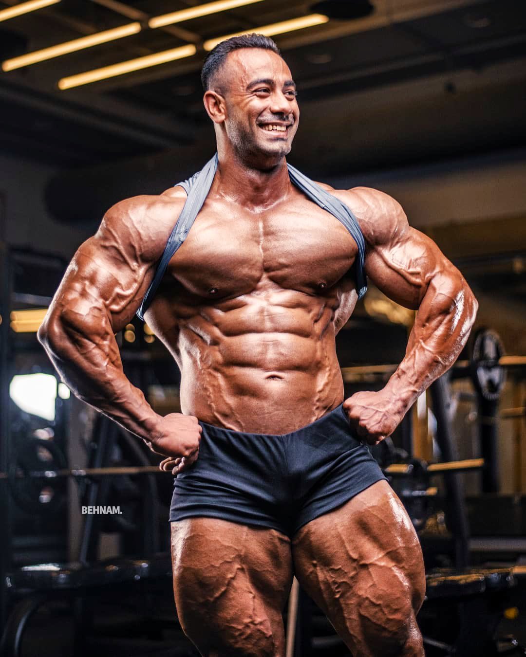 Will Hochan on Twitter: "Mon Wood | Mojtaba Zare https://t.co/7JeIiVR3DF" / Twitter