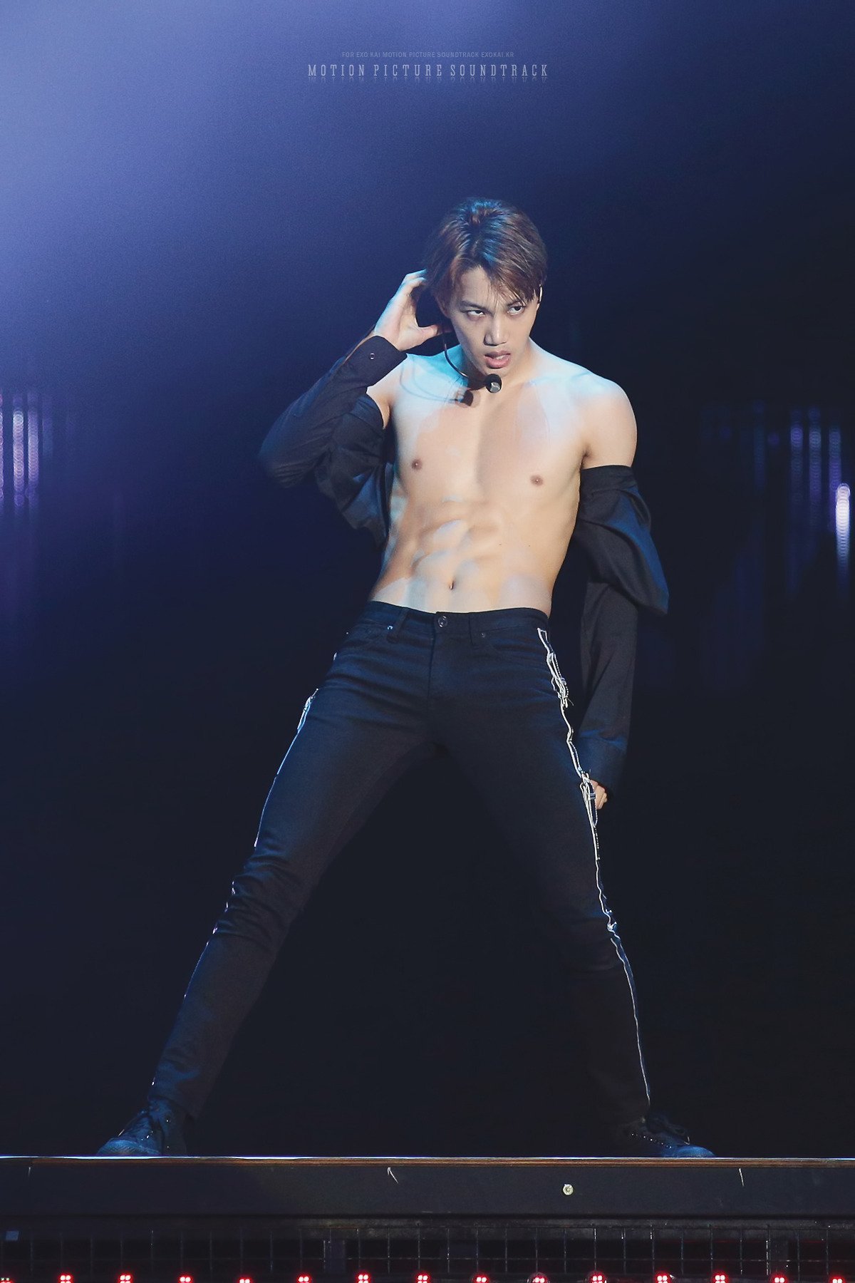 Kai Exo Abs