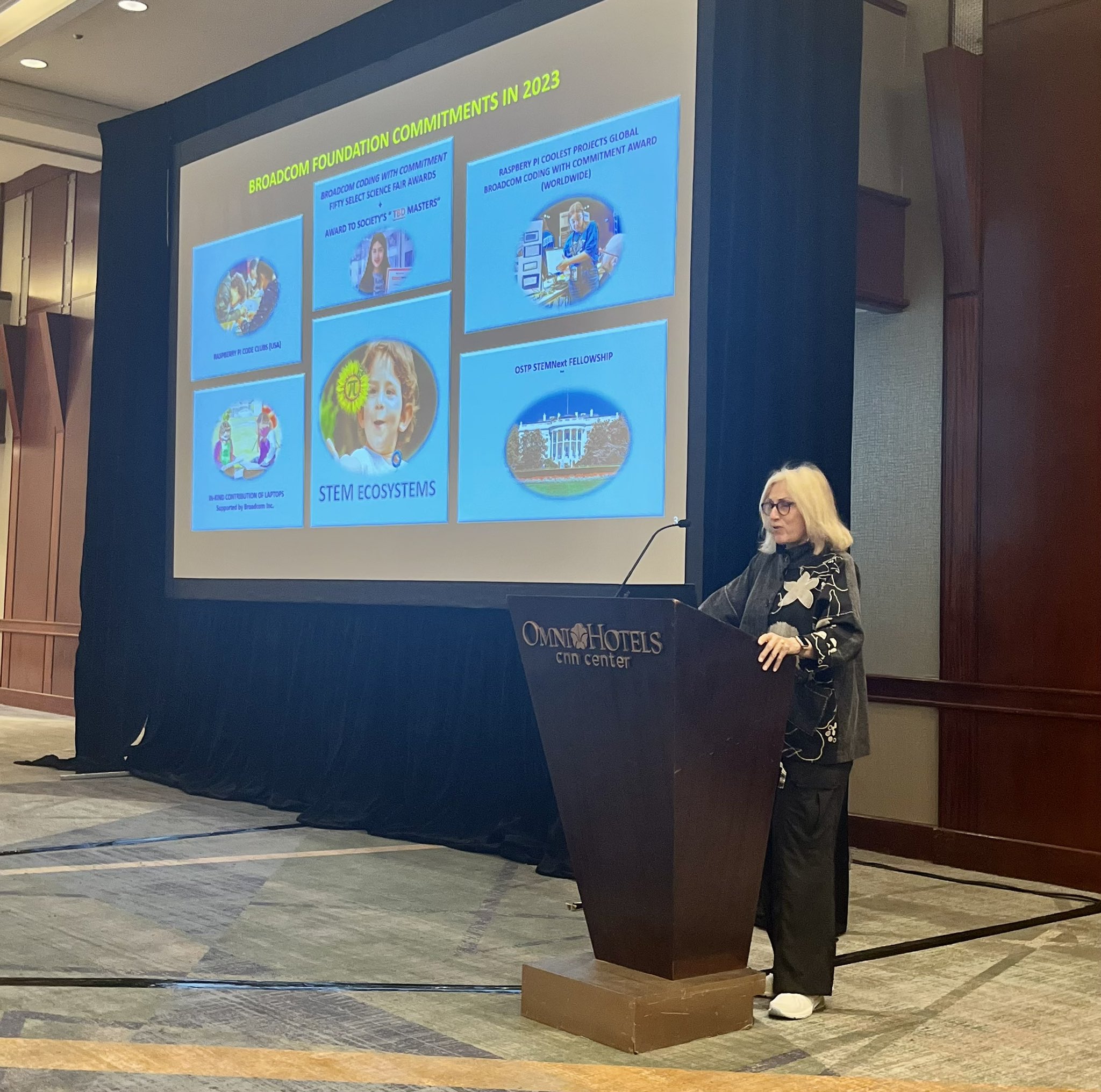 Broadcom Foundation on Twitter: "#Sciencefair directors hear from Paula Golden on # ...