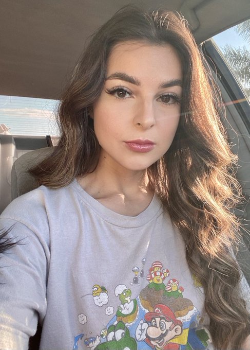 Tw Pornstars Phoebe Queen The Most Liked Pictures And Videos From Twitter For All Time Page 3