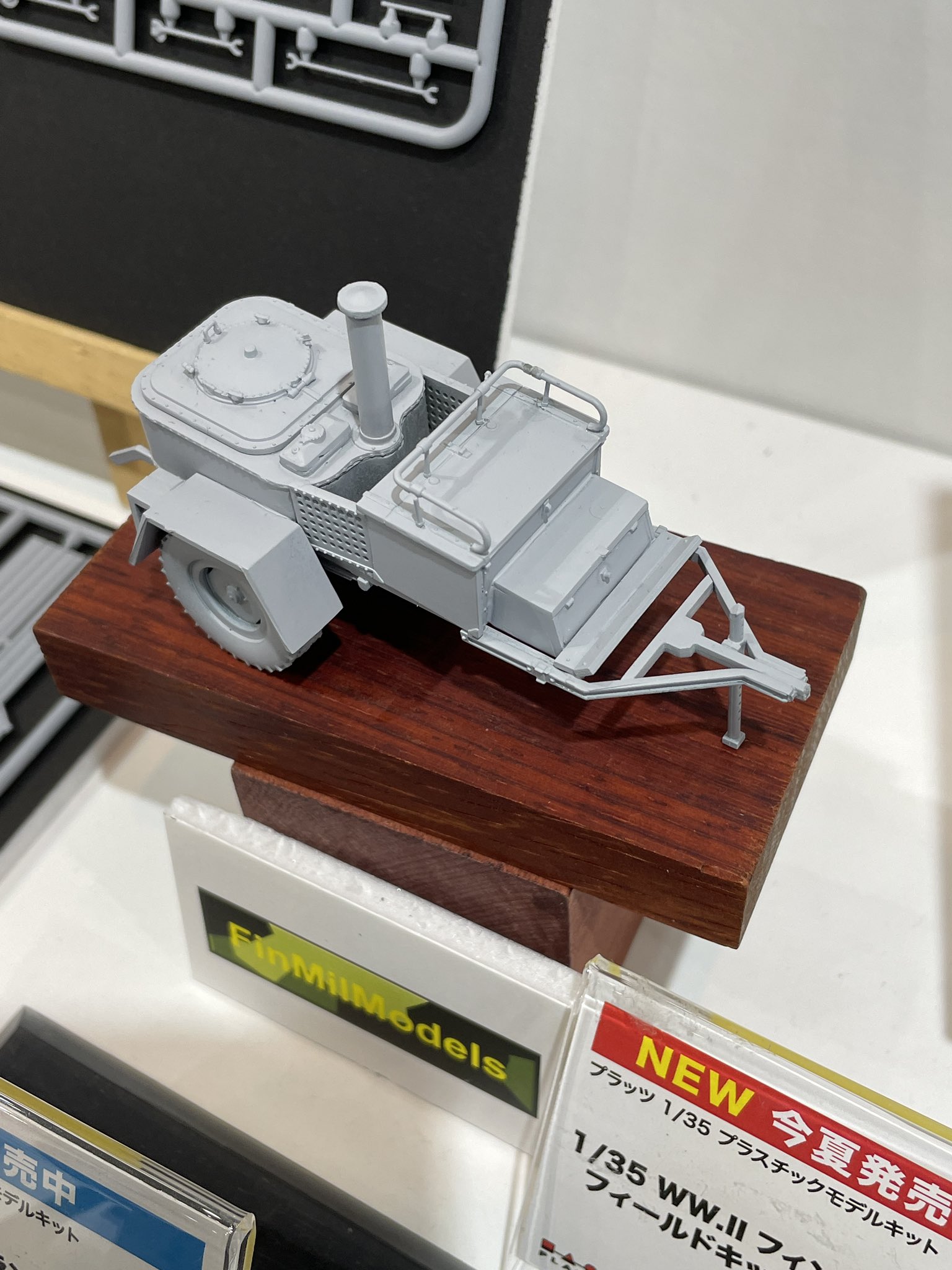 nippper.com on Twitter: "フィンランドのメーカー、フィンミルモデルズ…はじめましてです。 いきなり心ときめくフィールドキッチンが夏に出るみたいです。 かわいい ...