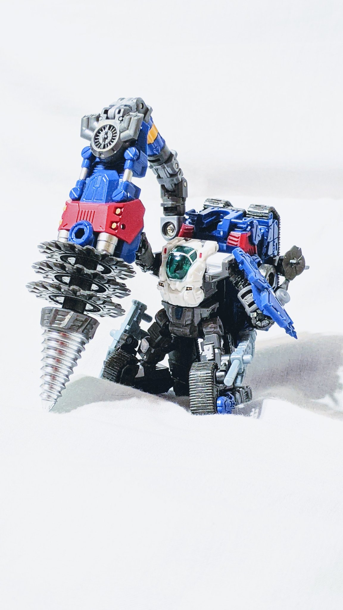 成田SKYGATE BASE on Twitter: "【ラストアロー】 地上や海中での掘削作業や地底坑内での活動に特化した機体。ネオアタックシステムとの連動性が決して高くはないB型に合わせ ...