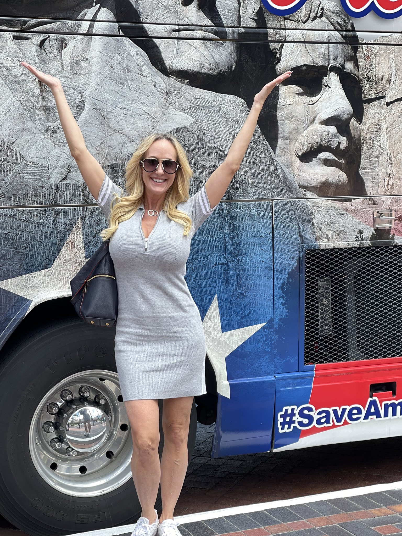 Tw Pornstars Brandi Love ® Twitter “at The Heart Of The First