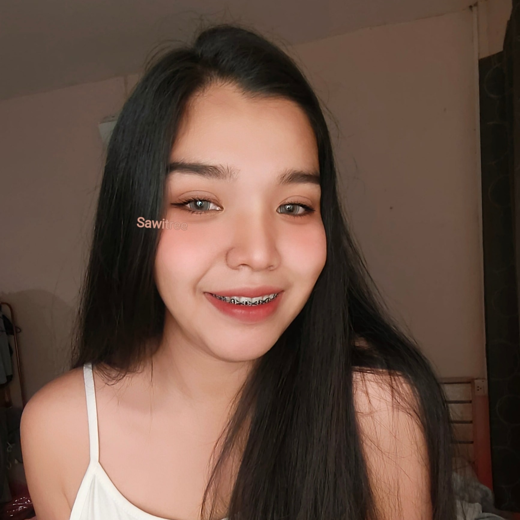 Sawitree on Twitter: "ยิ้มหวานขนาดนี้ พี่ไม่สนใจหนูบ้างเลยหรอคะ https://t.co/eHwiixgjaY" / Twitter