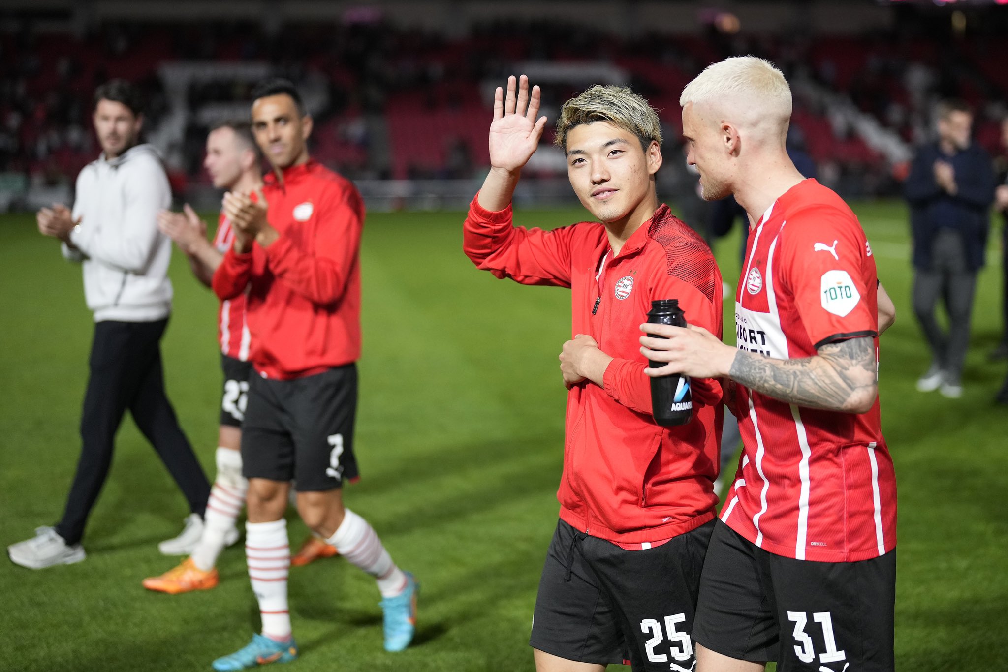 Ritsu Doan/堂安 律 on Twitter: "Thank you for your amazing support at last home game of this season ...