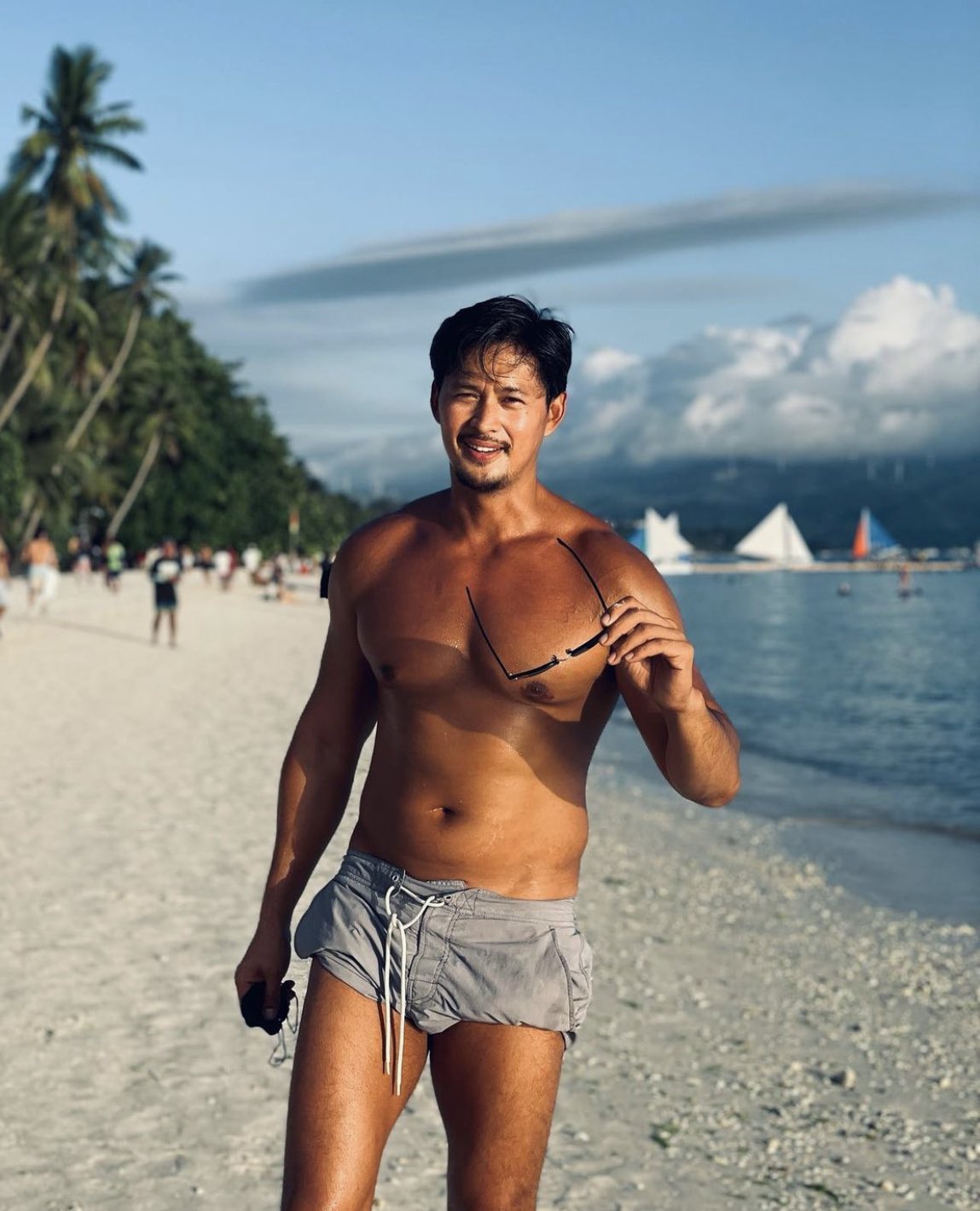 Kapampangan Daks 🍆 on Twitter: "Ang sarap pa rin ni Edward. Huhu kahit isang gabi lang please ...