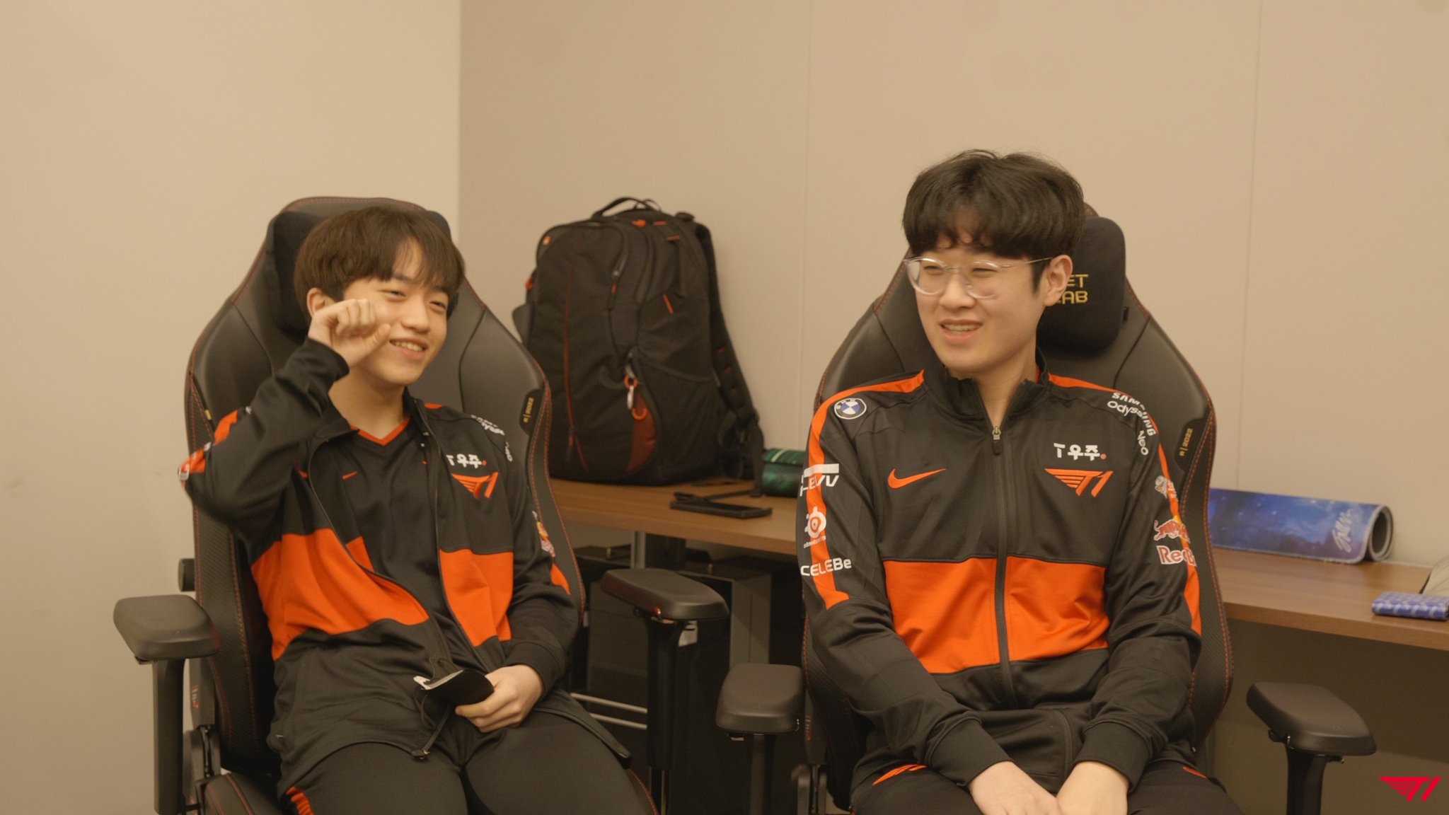 T1 LoL on Twitter: "[#MSI 2022 Group Stage vs. DFM] Round 1, Undefeated!🔥 #T1WIN #T1Fighting ...