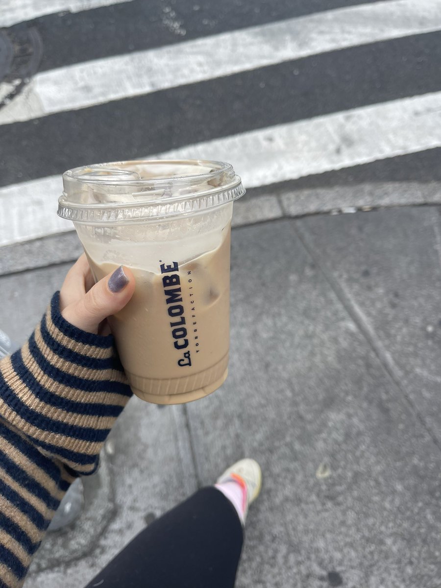 Wonder how many losers will pay for this lol Princess Violette🍓 ...