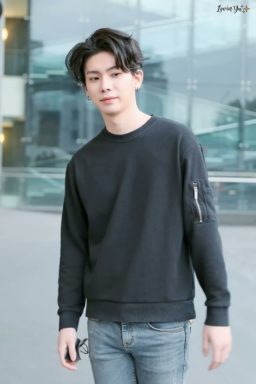 우아한 유령 on Twitter: "#SamYU #양위텅 #楊宇騰YU #턱선 https://t.co/JiWwV3xcjI" / Twitter