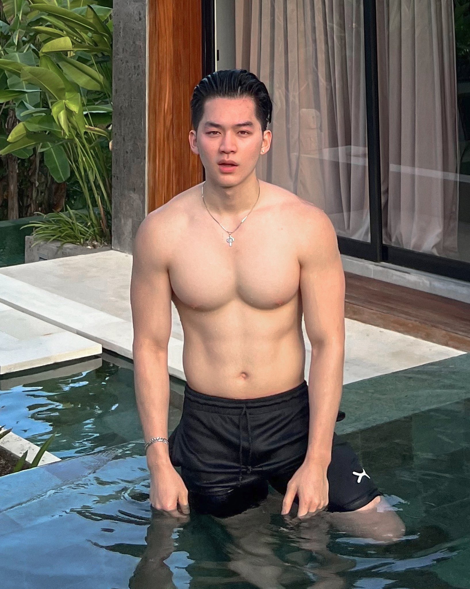 Edward Candra on Twitter: "anybody wants chest tutorial? https://t.co/3q40P5RiWO" / Twitter