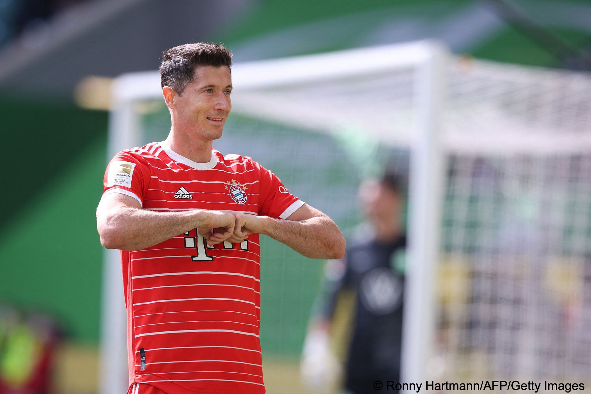 Robert Lewandowski Goal Celebration