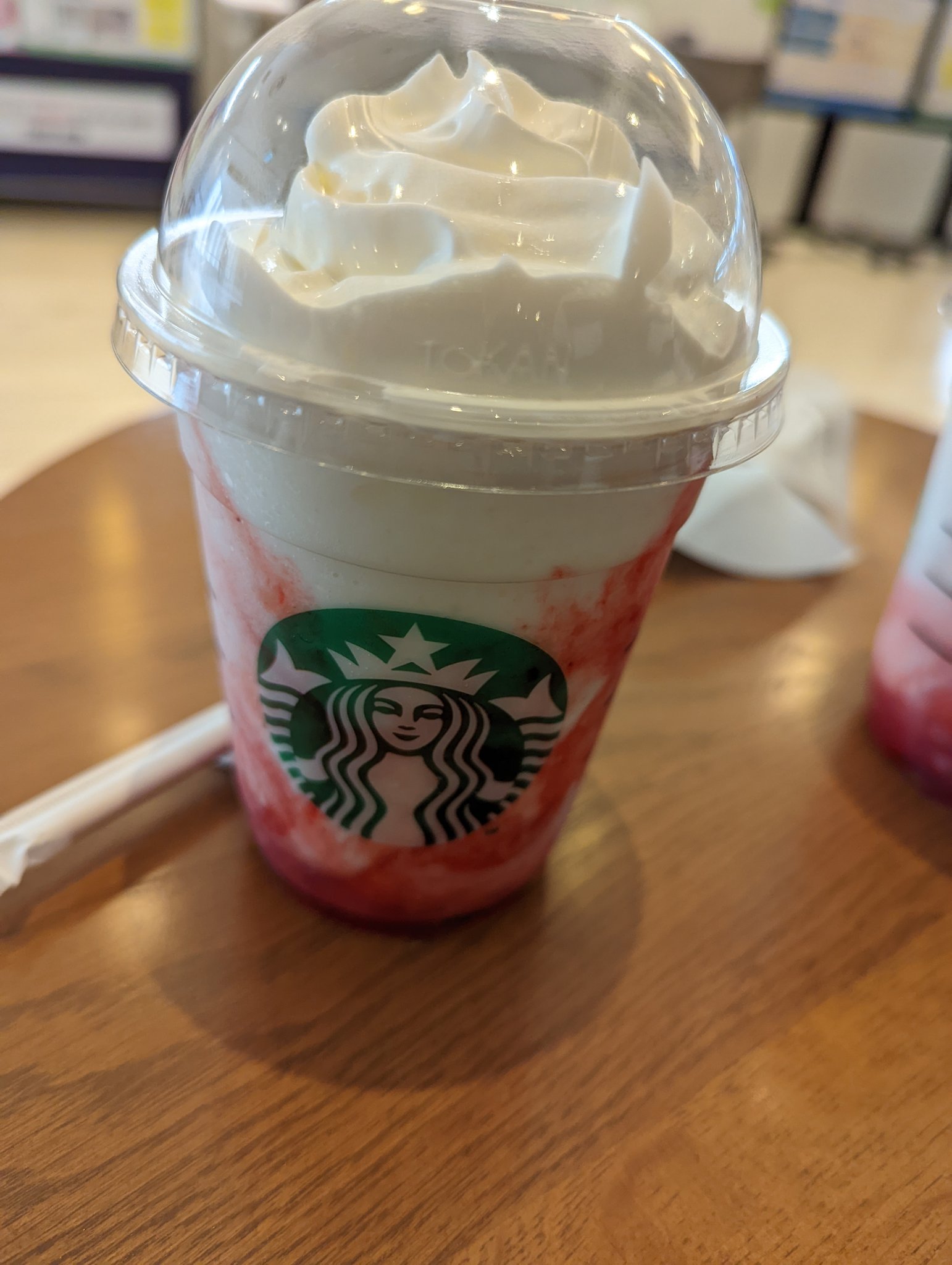 Chie Ishikawa on Twitter: "#ポジティブ日記 ・無事にB'zのライブに行けた。 ・会場で頼まれたので写真を撮ってあげたら、うちも2shotで撮ってくれた😲 ・夫がお ...