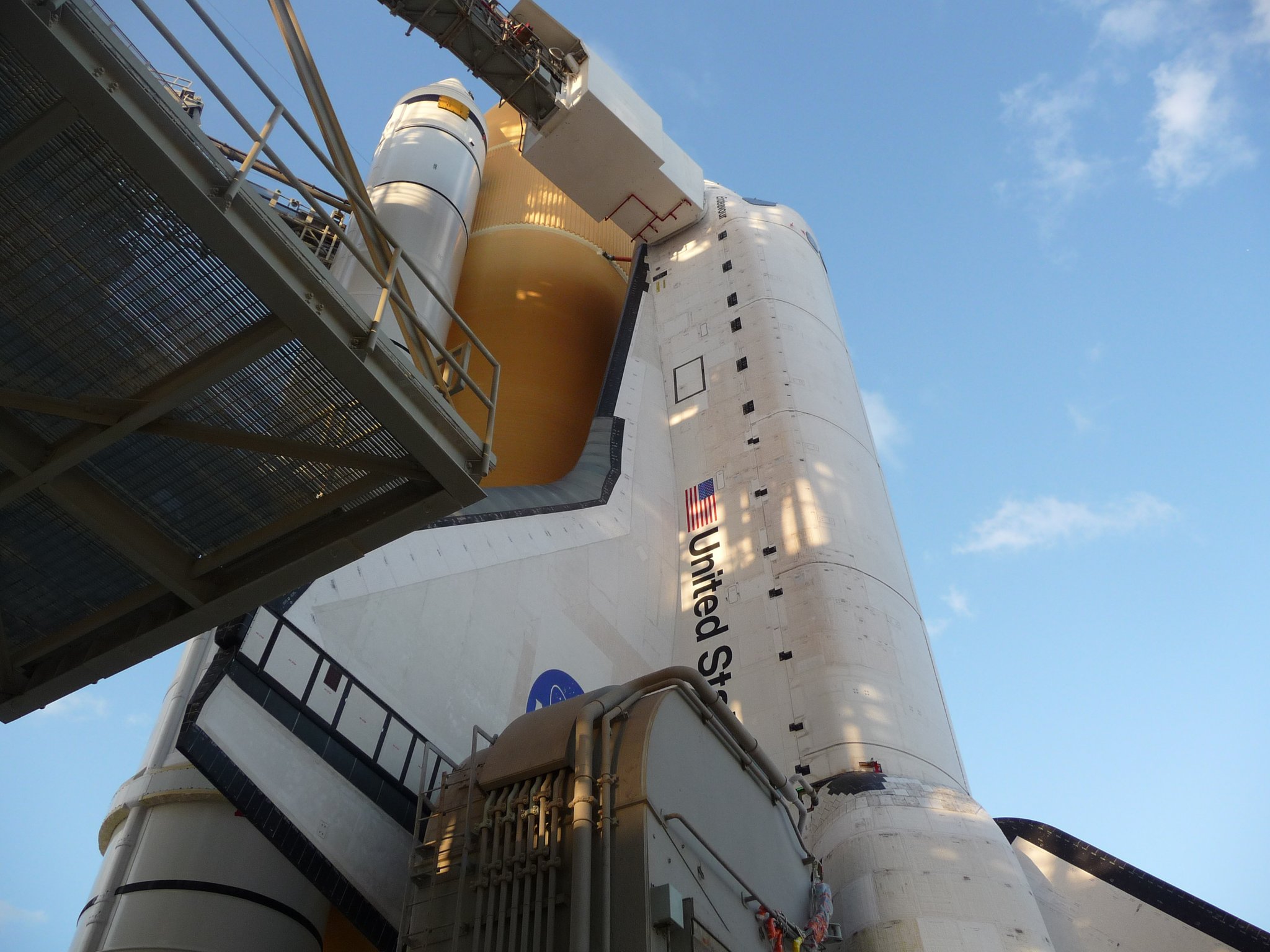 Chris Bergin - NSF on Twitter: "Close up and personal. Shuttle Endeavour sat on KSC 39B ...