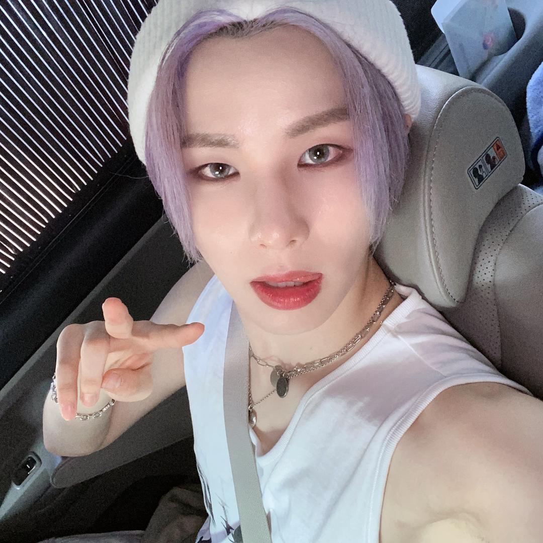 E'LAST(엘라스트) on Twitter: "다음 주는 더 행복하게💟🤍 내일 콘투어 Shelter 무대 많관부!! #ELAST #엘라스트 #wonhyuk #원혁 https ...