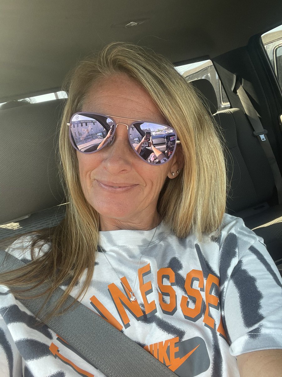 Jennifer Tinker's Instagram, Twitter & Facebook on IDCrawl