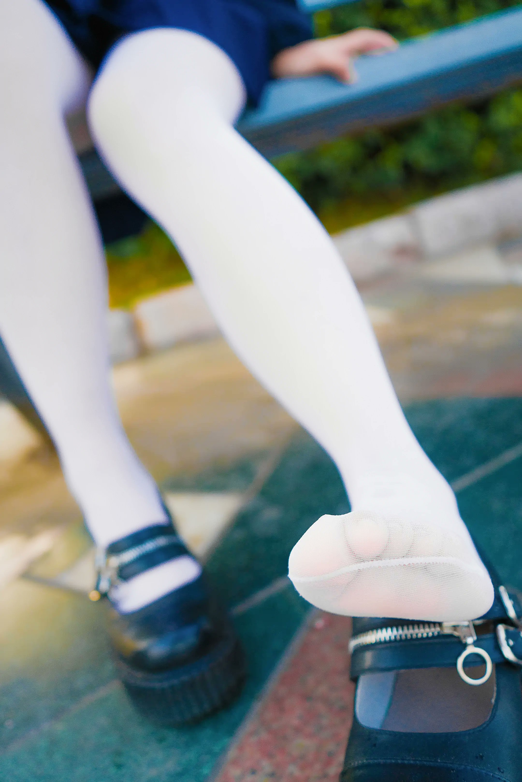 あしおな On Twitter 幼い少女の蒸れ蒸れ白タイツ Feet Foot Girl Pantyhose Footjob