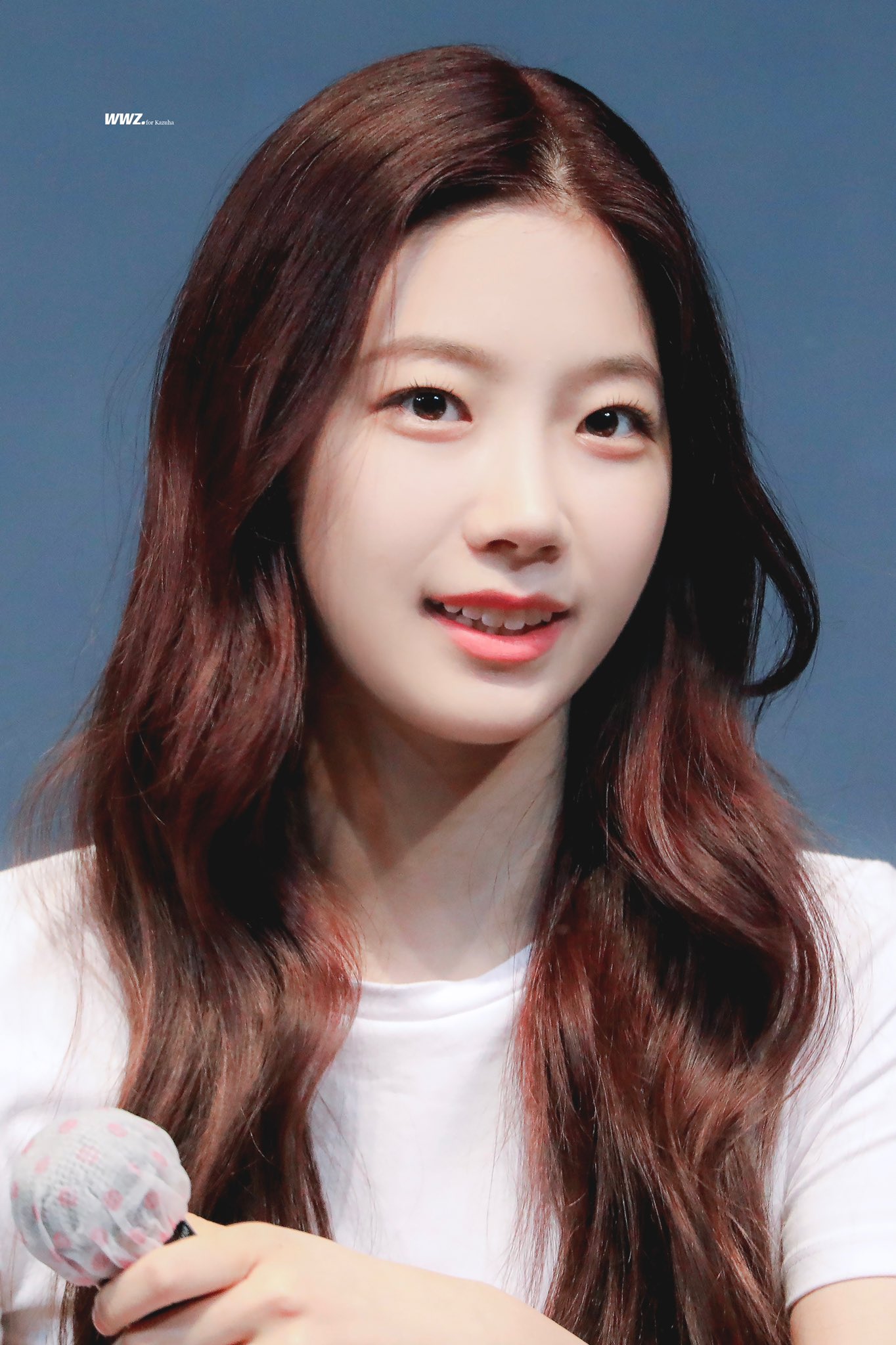 𝑃𝑓. on Twitter: "220507 HQ #카즈하 #KAZUHA #르세라핌 #LESSERAFIM https://t.co/2TsouAY2Fk" / Twitter